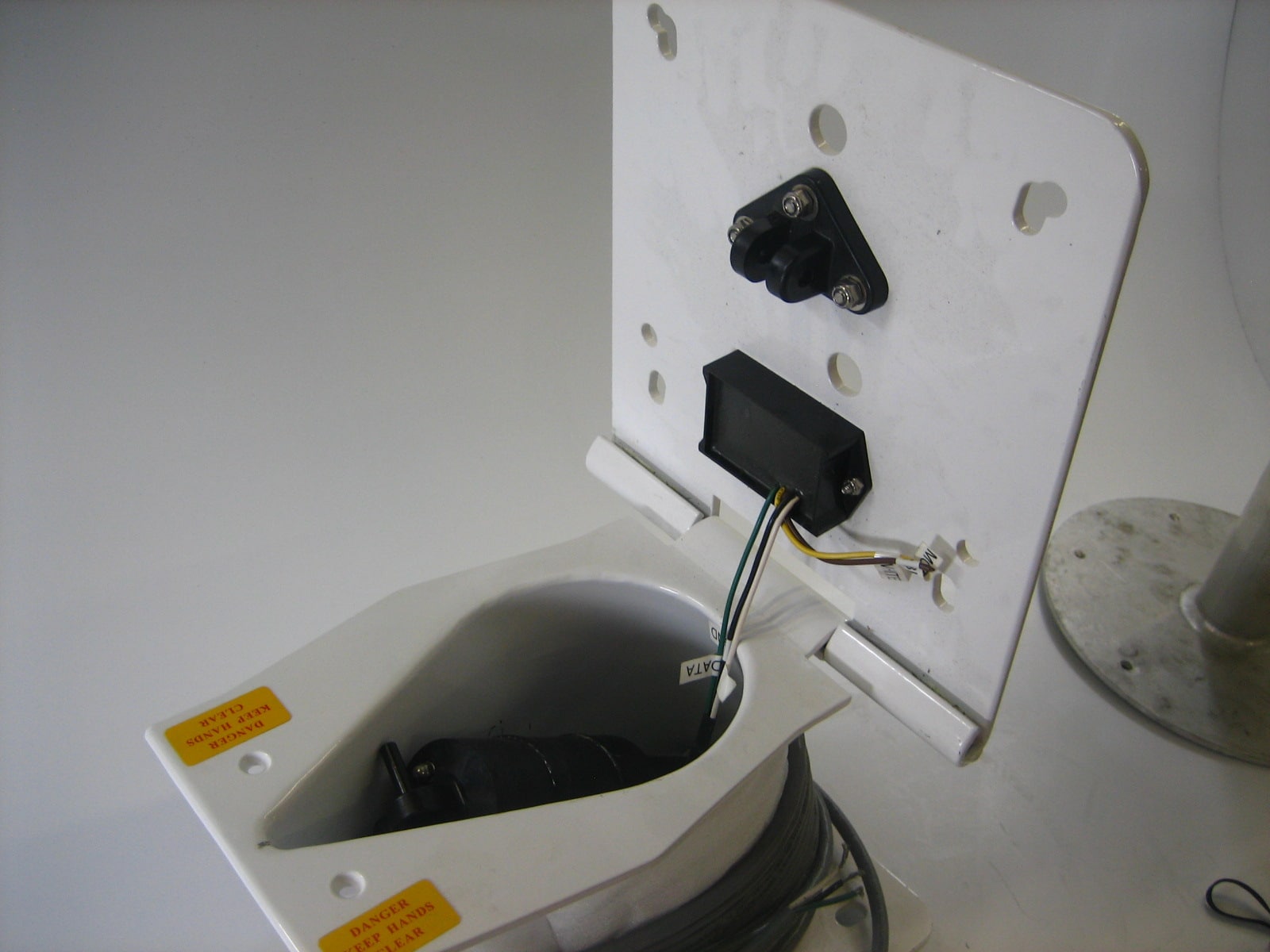 "The Patrick" Self-Leveling Radar Mount - Remote Control - NEW ...