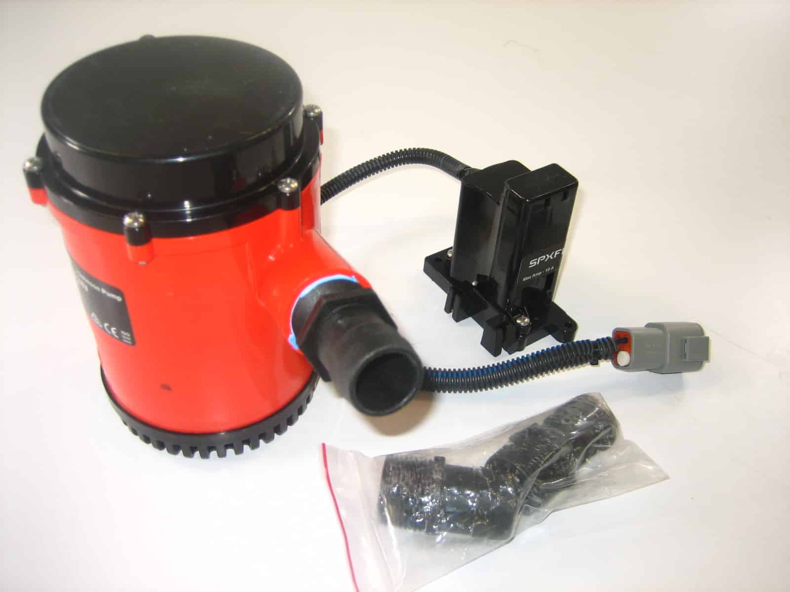 SPXFLOW Johnson Pumps 24v 2200GPH Heavy Duty Bilge Pump w/Float Switch ...