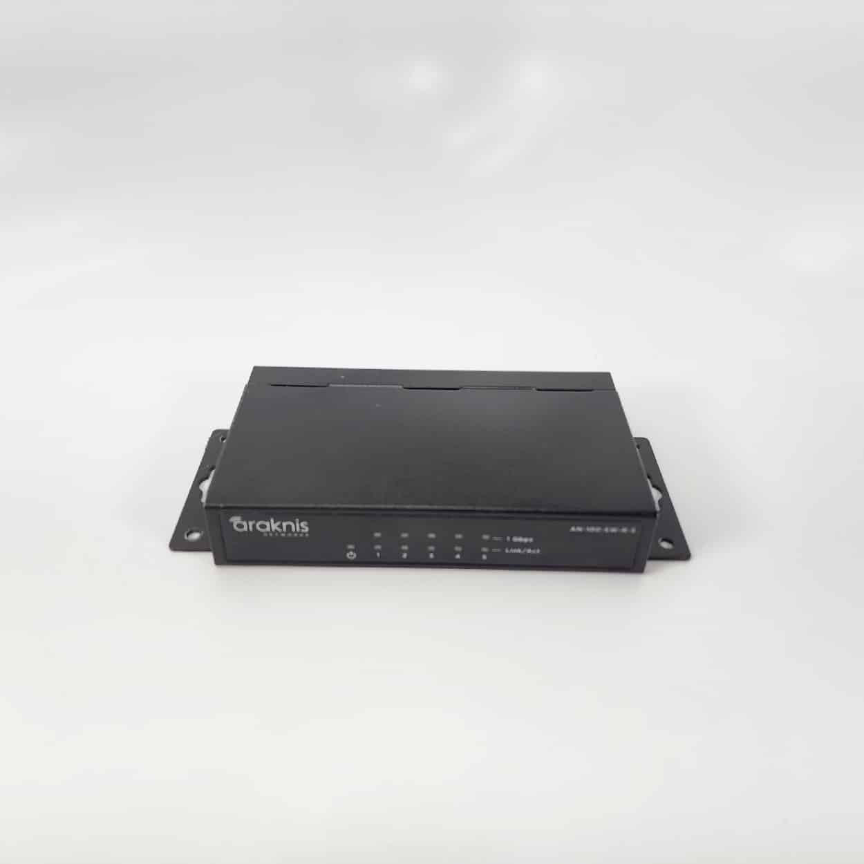 Araknis - 100 Series Unmanaged Gigabit Switch - AN-100-SW-R-5 - Used ...