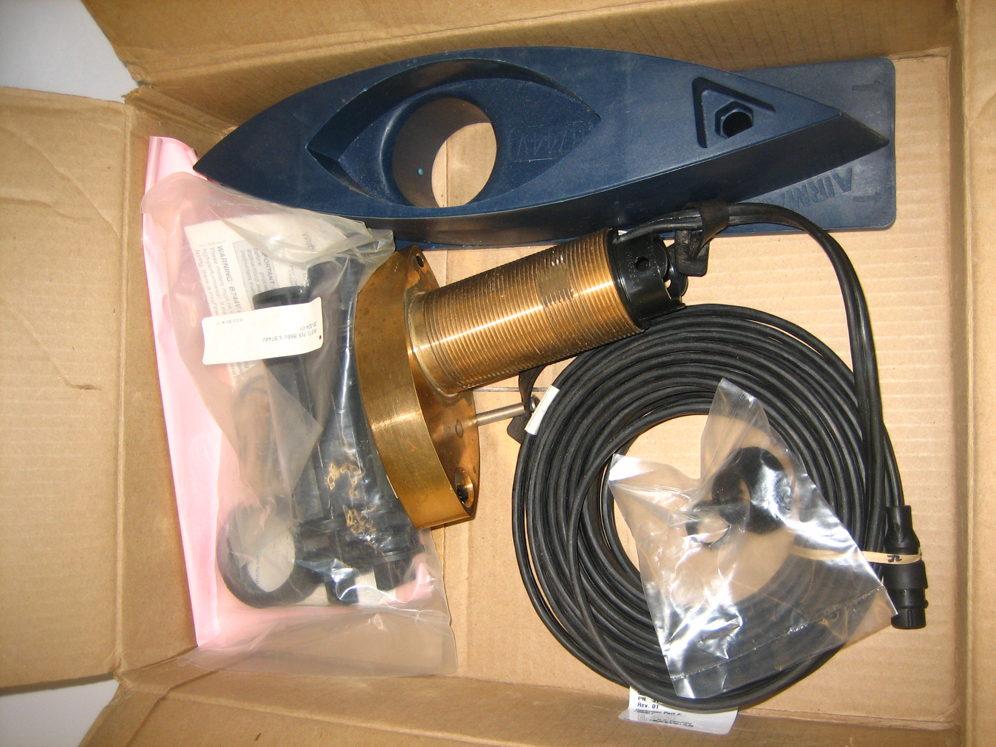 Raymarine Airmar E66061 B744V Triducer 600w 50/200kHz New Bronze Thru ...