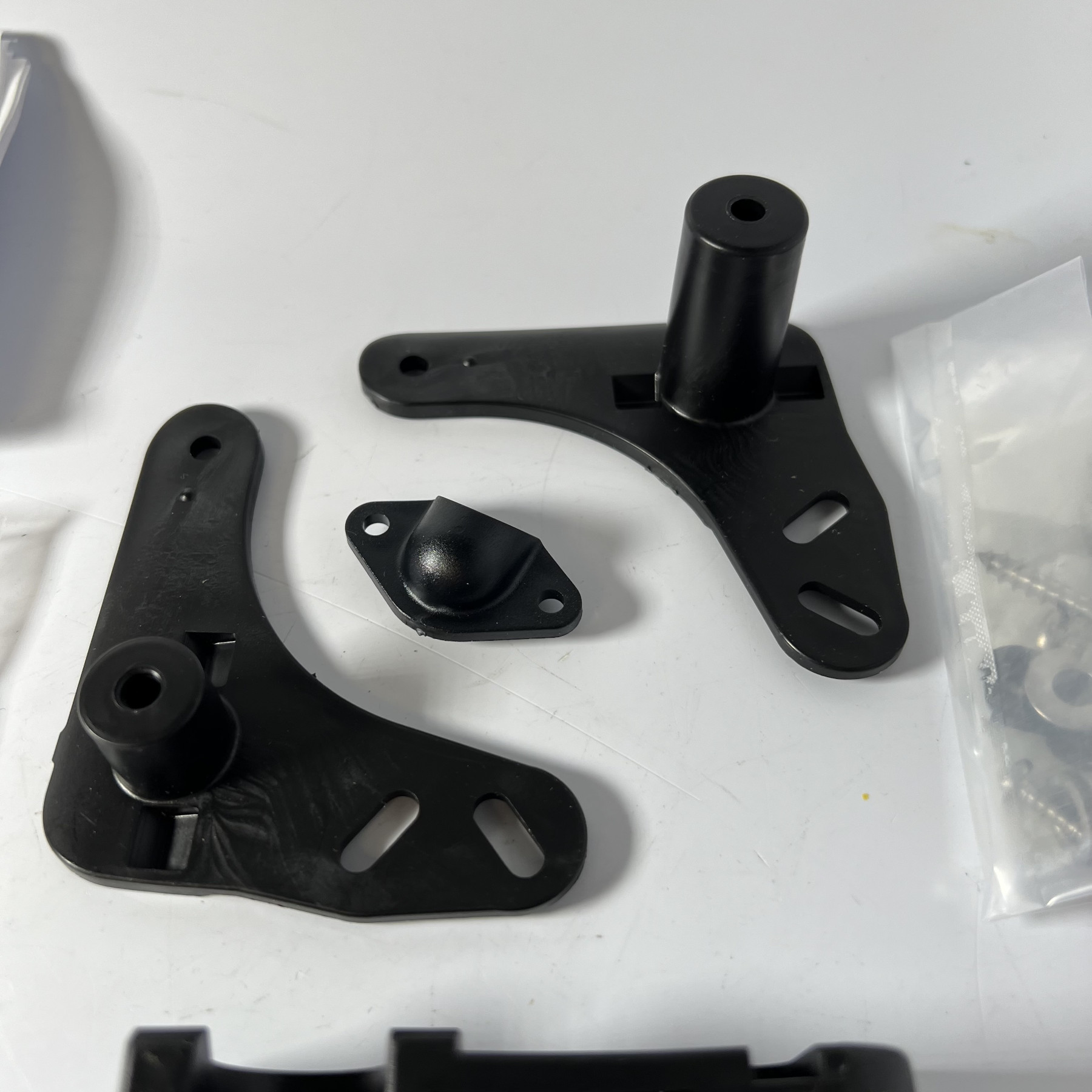 Airmar 20-039 Plastic Transom Transducer Kick Up Bracket f P37 P52 P55 ...