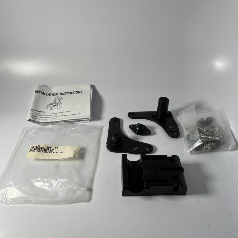 Airmar 20-039 Plastic Transom Transducer Kick Up Bracket f P37 P52 P55 ...