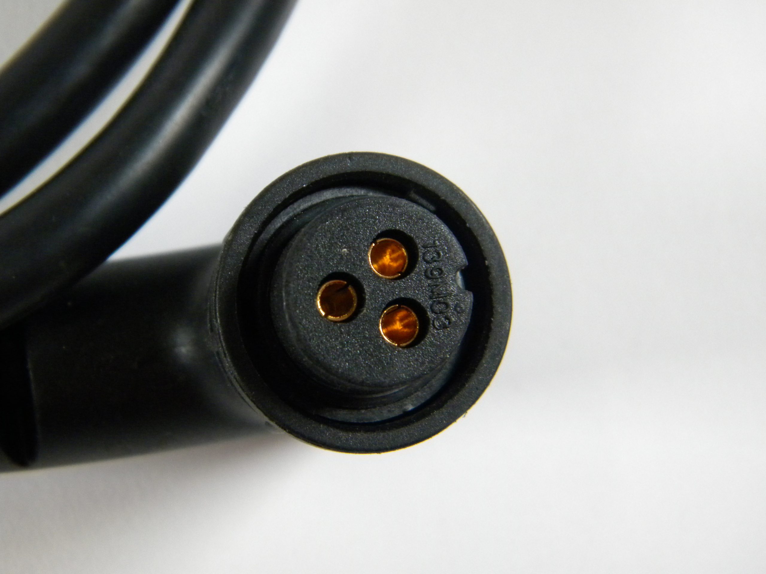 Raymarine Right Angle 4-6' Power Cable f/C&E-Classic R89005 C70/C80 ...