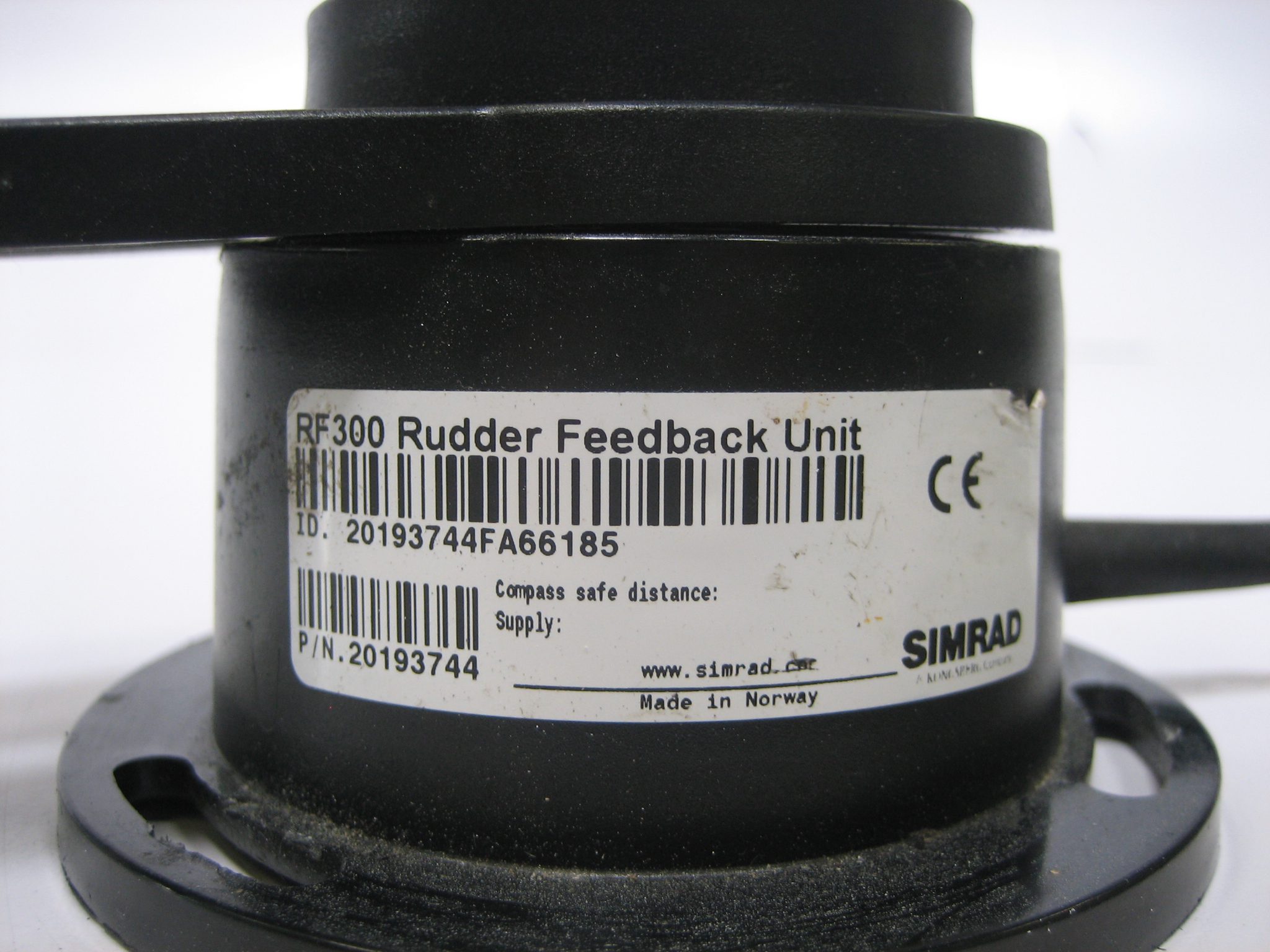 Simrad RF300 Rudder Feedback Unit w/32.5ft of Cable- working - Max ...