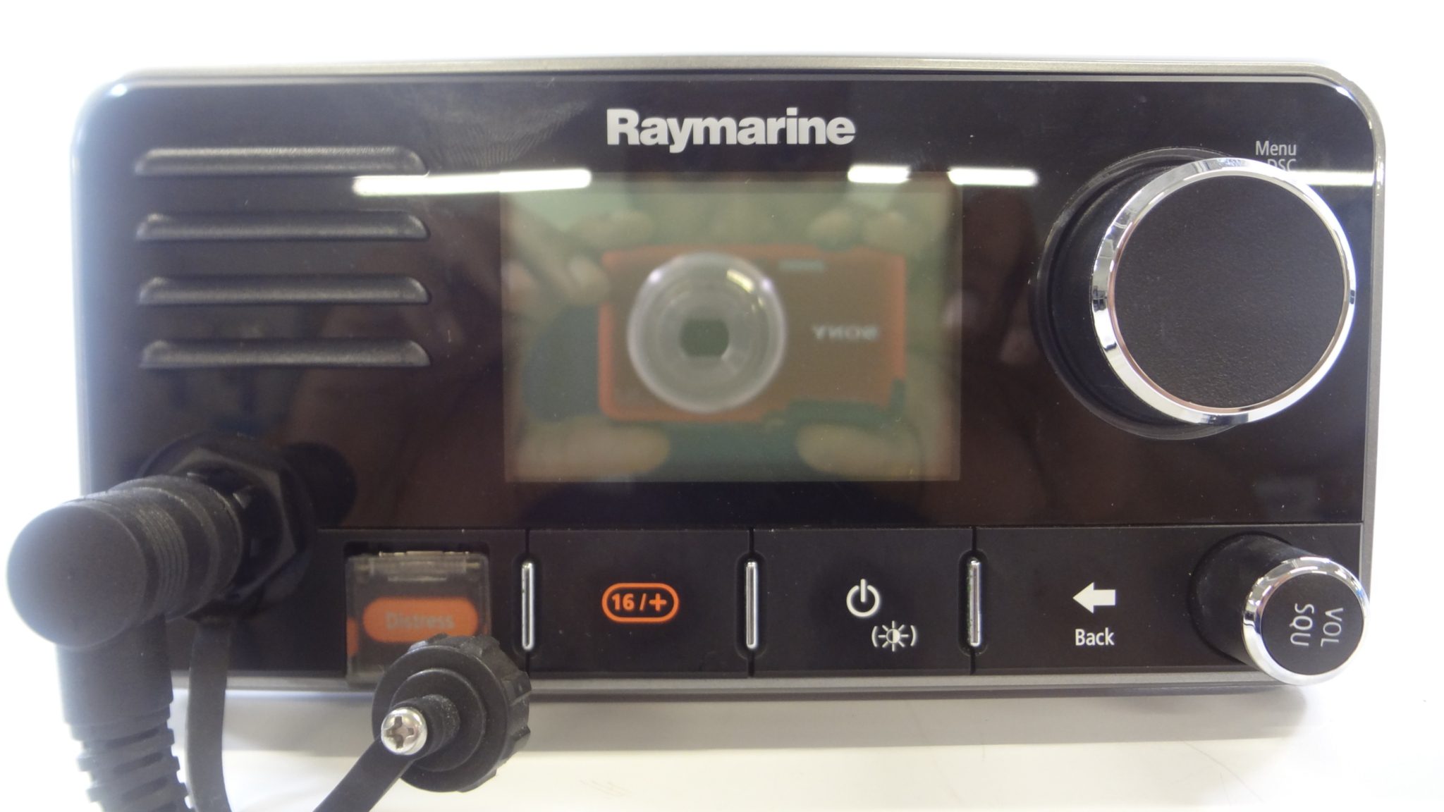 Raymarine RAY60 Submersible VHF Radio Transceiver Unit E70245 W/ R70370 ...
