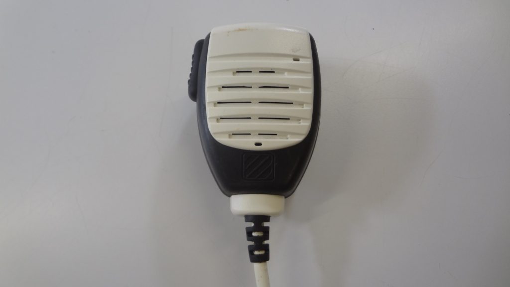 West Marine VHF 480 Marine Submersible VHF Radio Transceiver Unit w ...