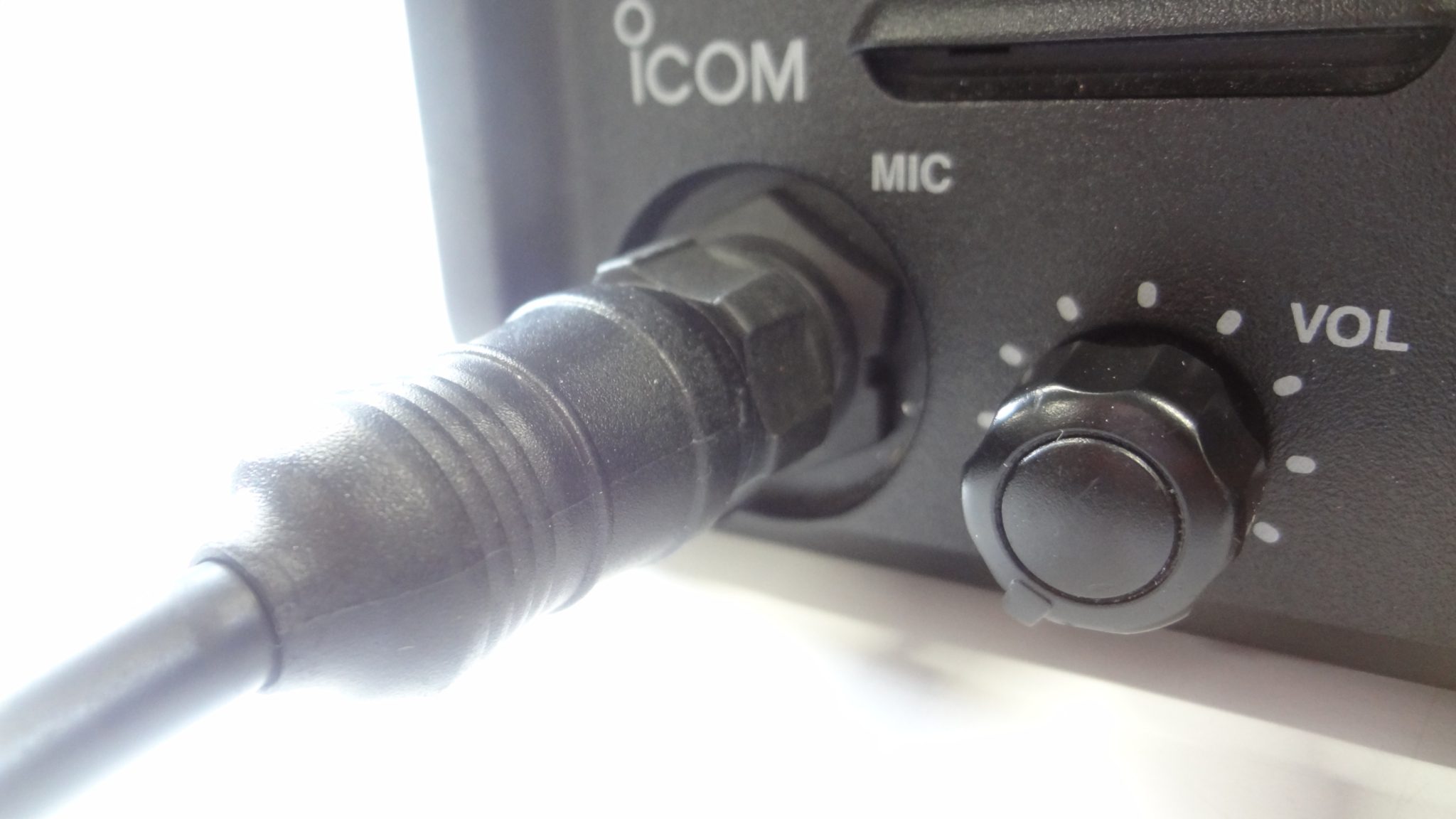 Icom IC-M602 VHF Submersible Fixed Mount Marine Radio Transceiver w ...