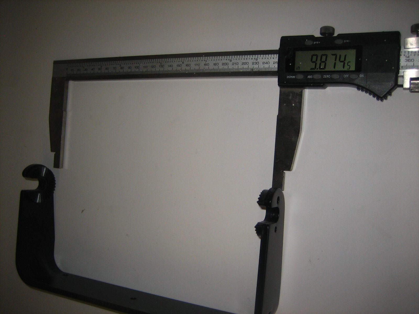 Raymarine R70648 Element 9 Bracket - *NEW* Does NOT Include Knobs - Max ...