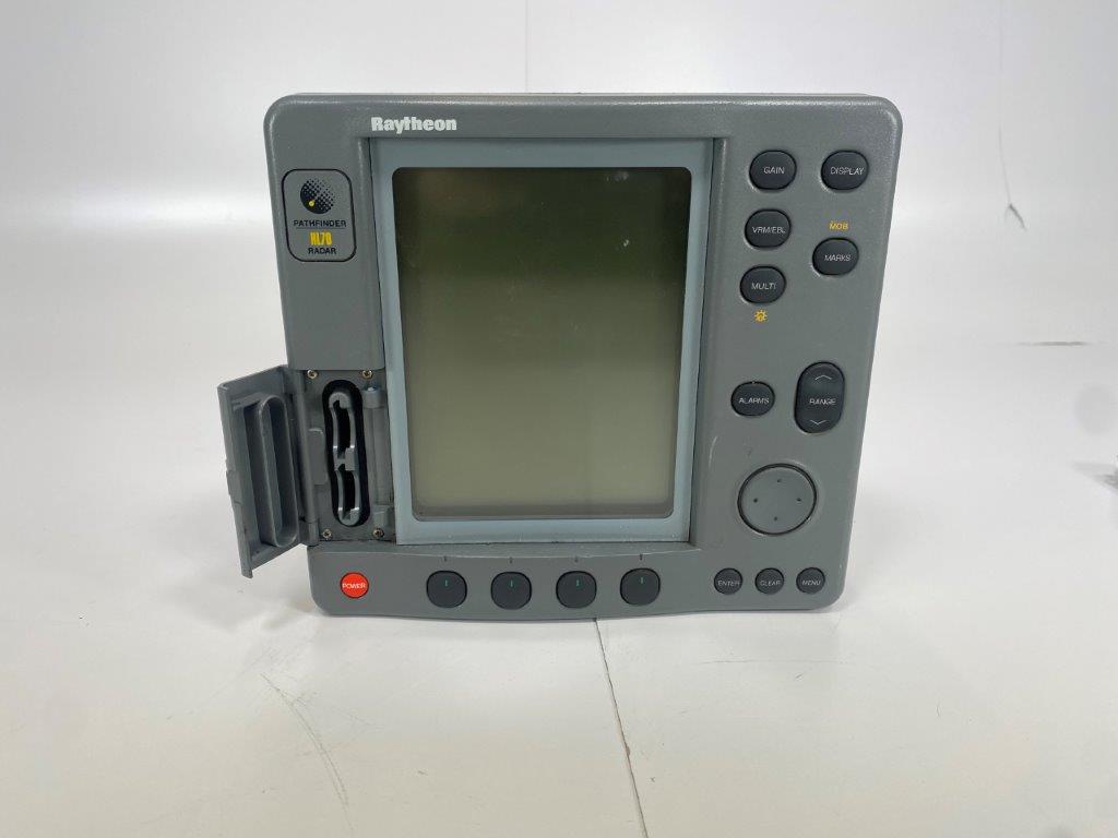 Raymarine 2KW 18" M92650-S Radome / RL70RC Display Complete System ...