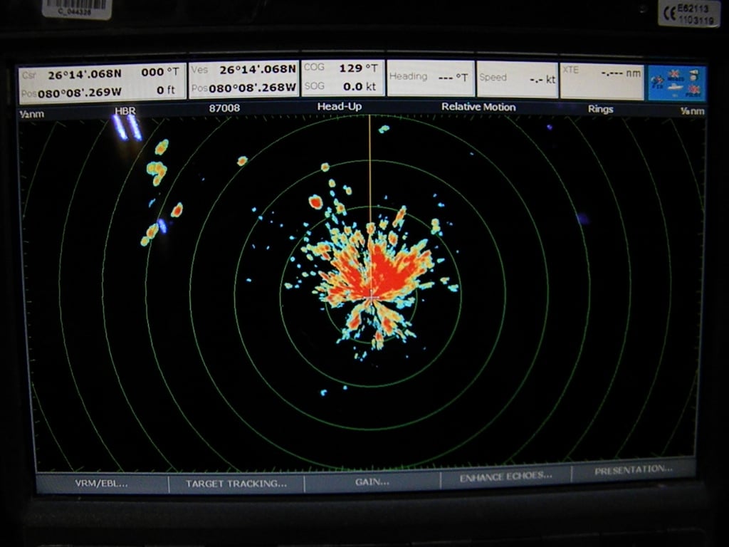 Raymarine 4kw 48" HD Digital Open Array Radar System E52069 *MME REFURB ...