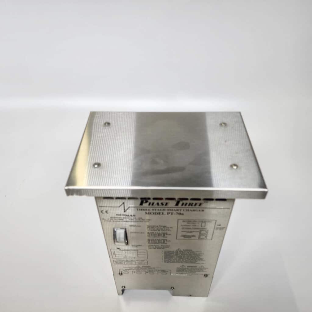 Newmar PT-70a Phase Three 3 Stage Smart Battery Charger - Used - Free ...