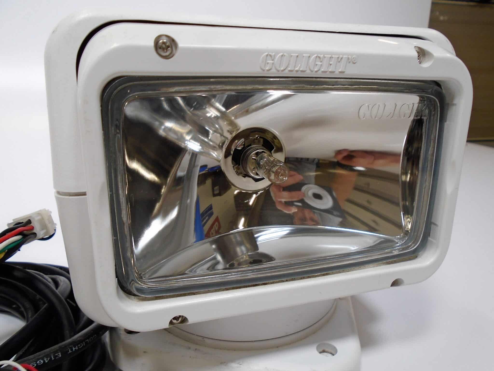 Golight GT (2020GT) Permanent Mount White Halogen *Hard Wired Dash ...