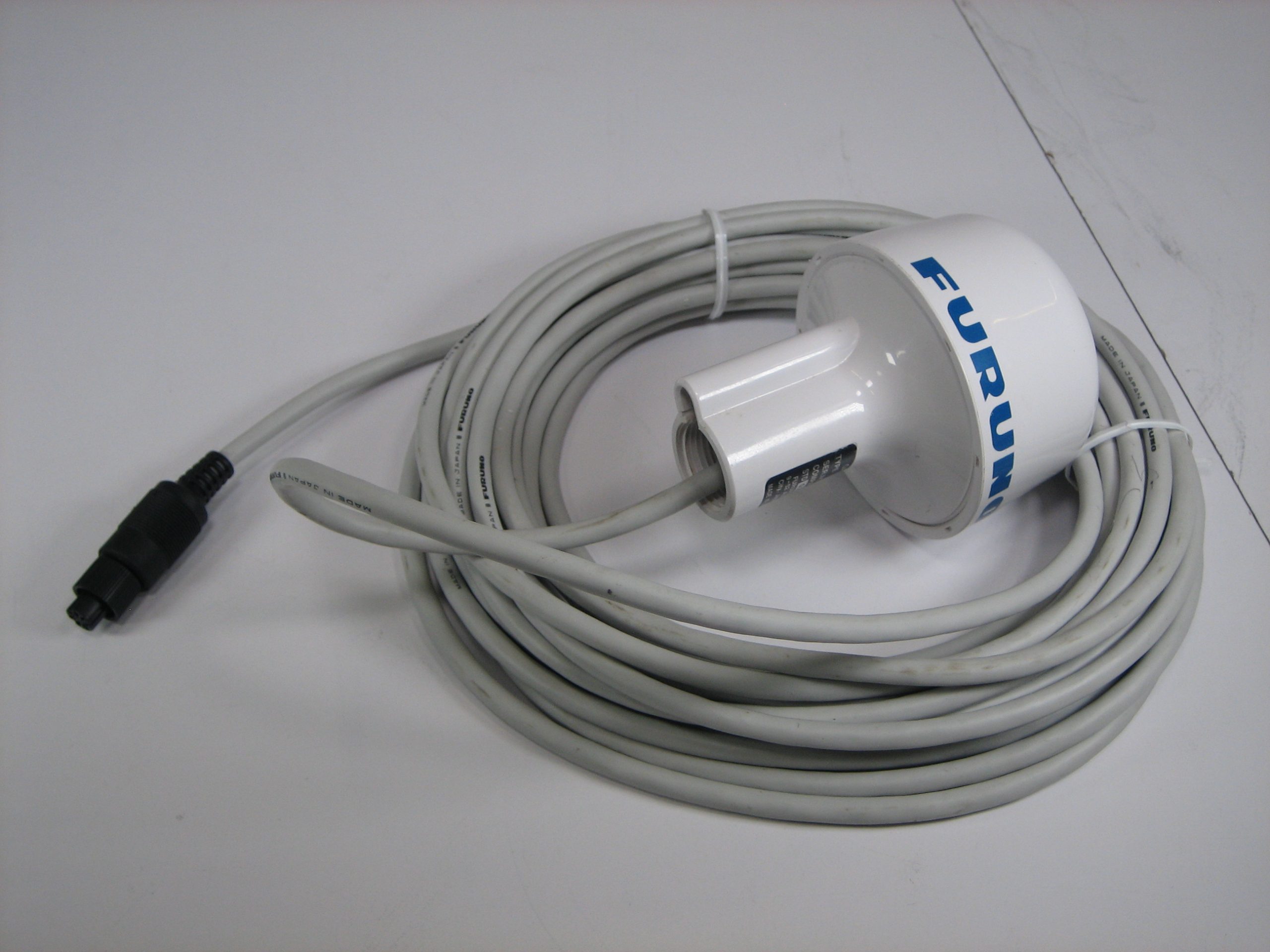 Furuno GP-320B GPS ANTENNA FOR Navnet VX1 VX2 3D - TESTED - Max Marine ...
