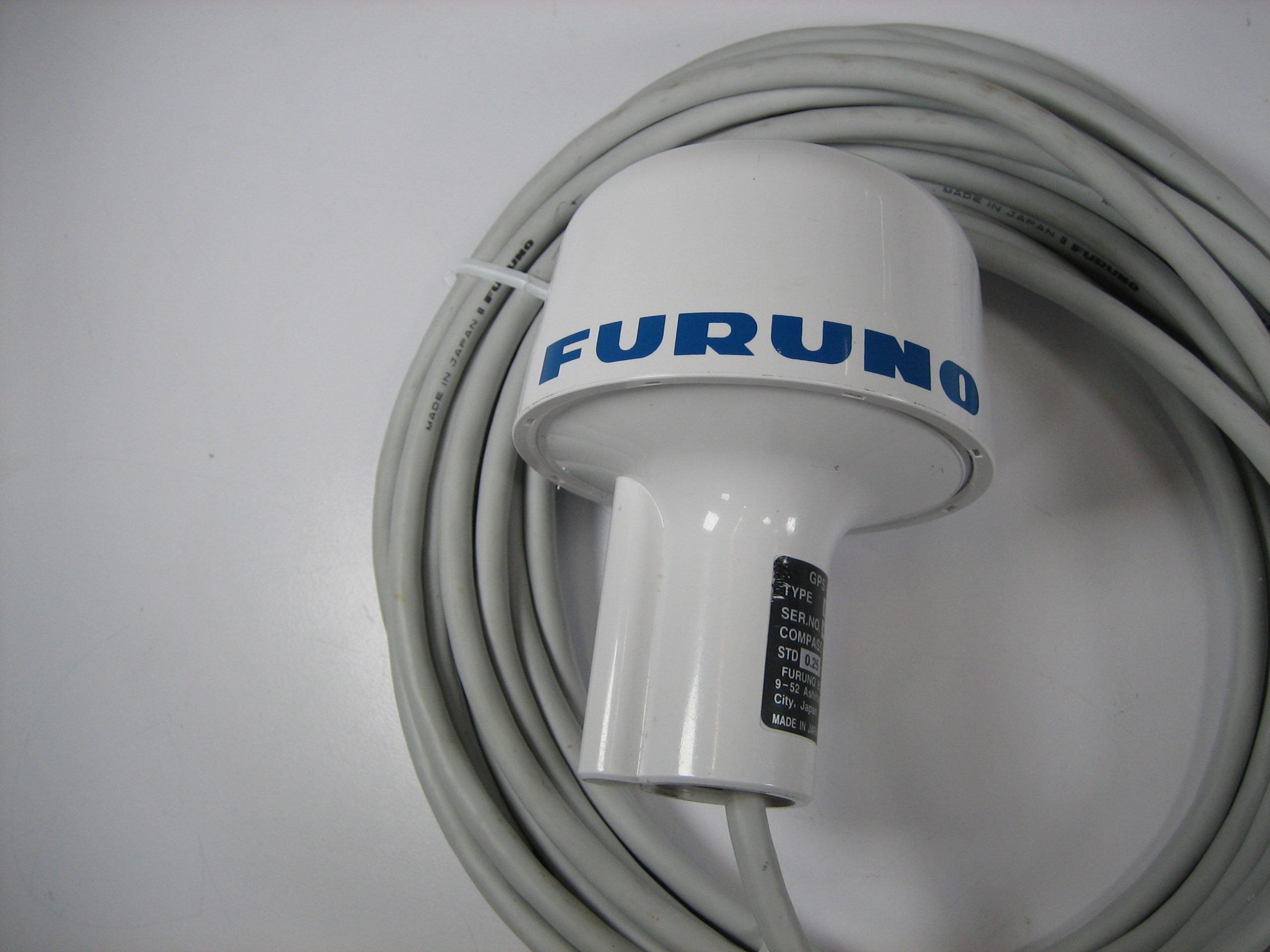 Furuno GP-320B GPS ANTENNA FOR Navnet VX1 VX2 3D - TESTED - Max Marine ...