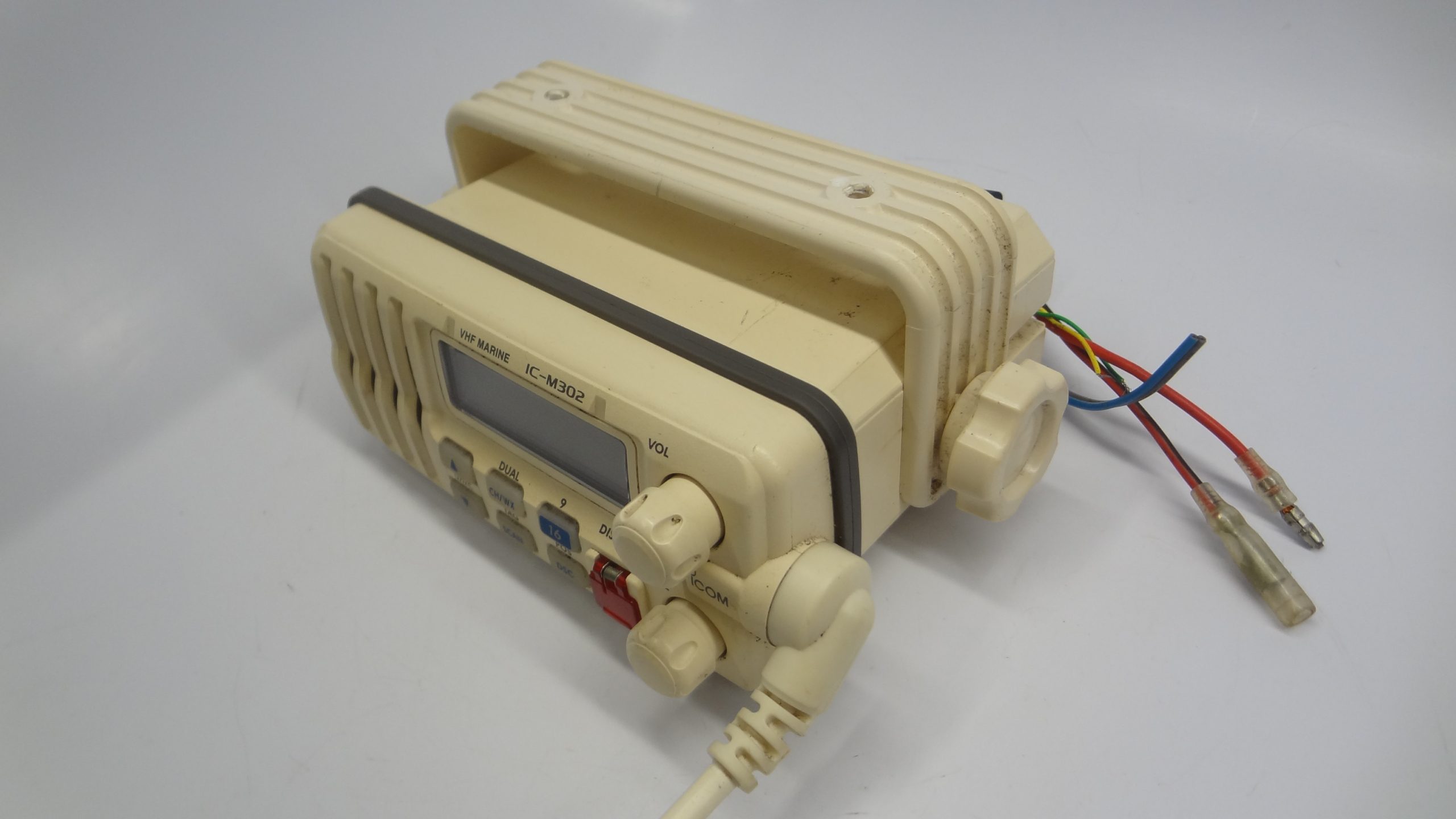 Icom IC-M302 Submersible Marine VHF Radio Transceiver Unit w/ HM-141W ...