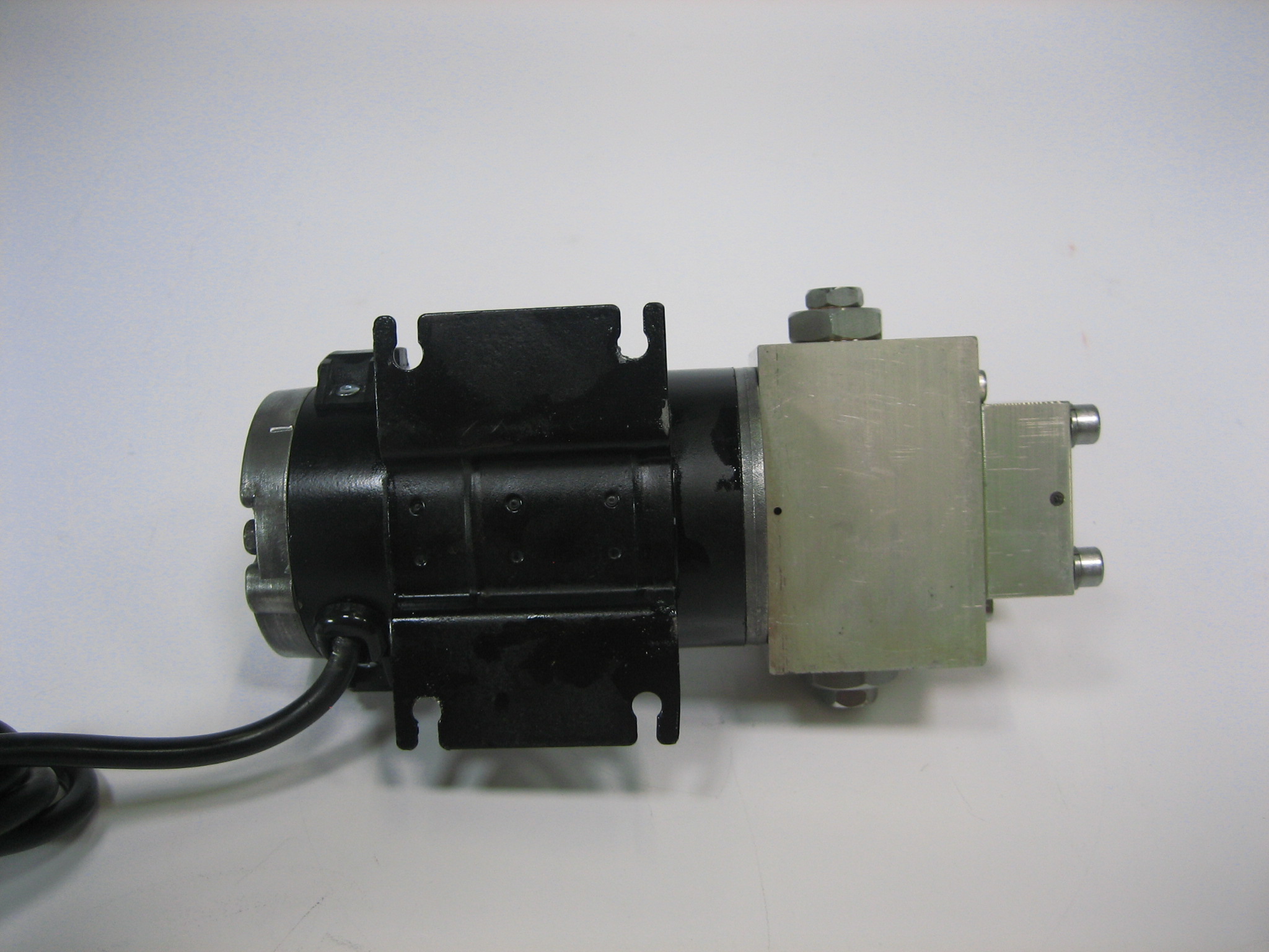 Simrad Robertson RPU160 Boat Autopilot Pump-12V-Reversible-21118401 ...