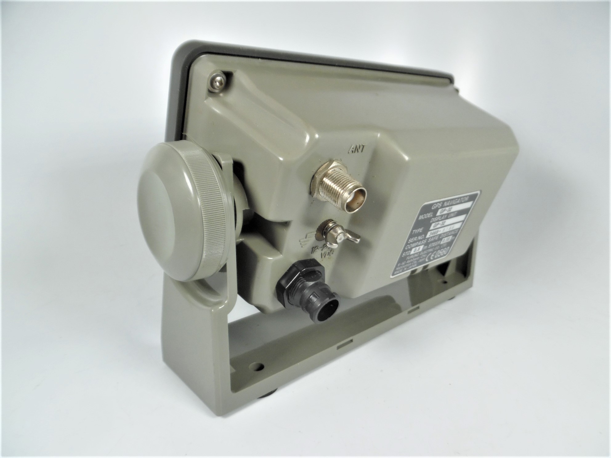 Furuno - GP-32 GPS WAAS Navigator 3.5" Monochrome LCD Display Repeater ...