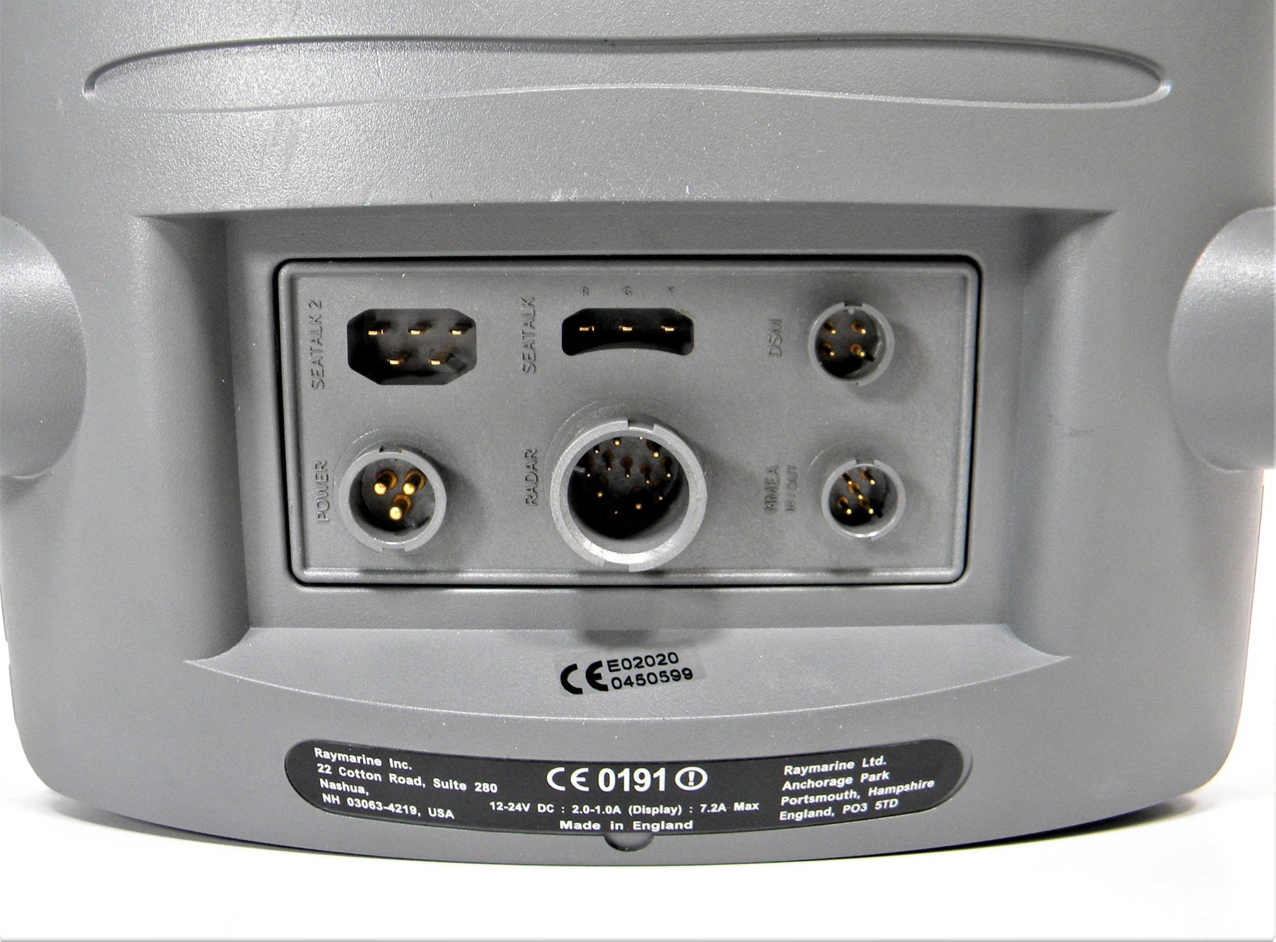 Raymarine C80 Classic Display + Bezel & Cover ~ E02020 ~ NEW LCD - *MME ...