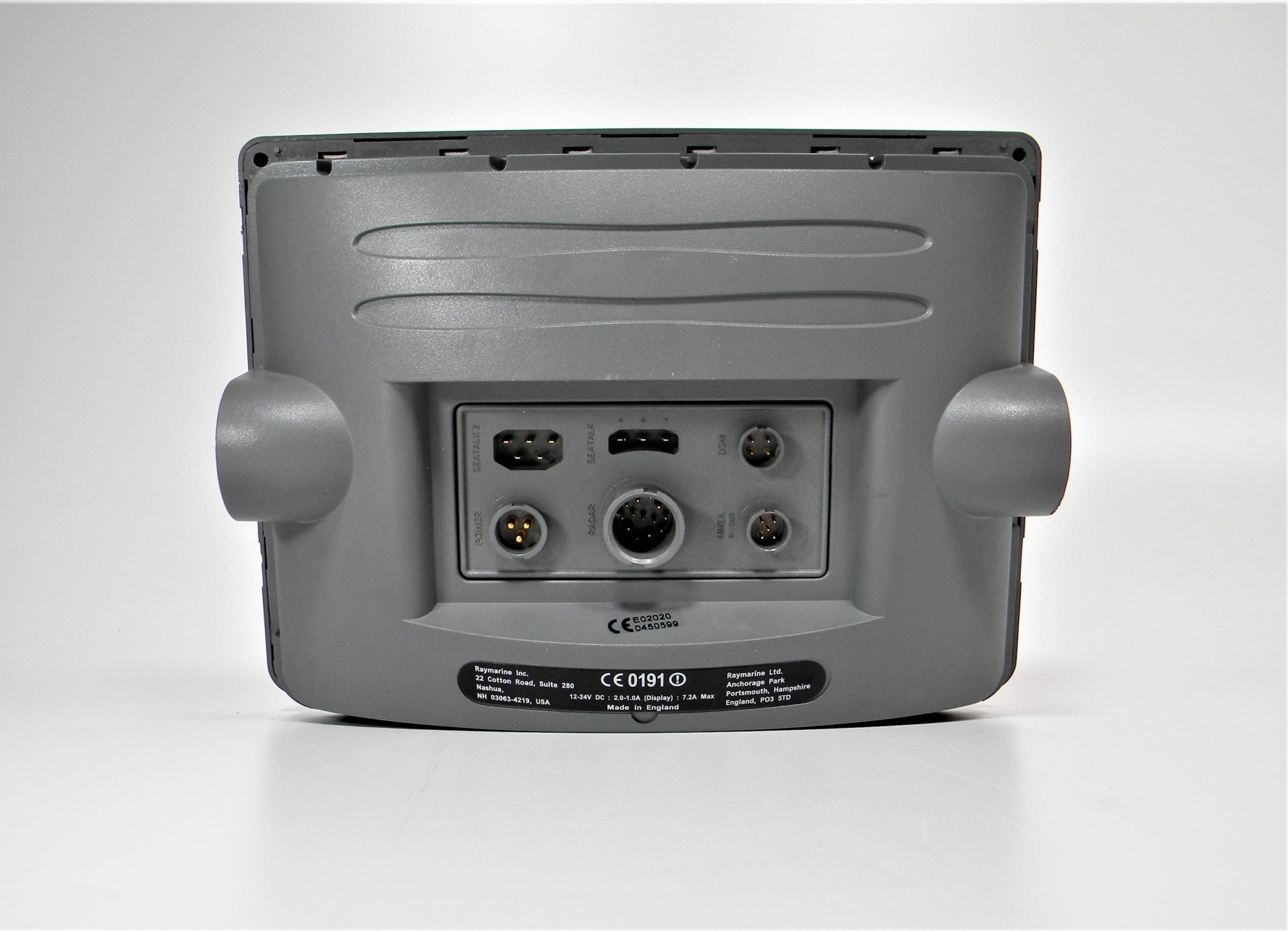 Raymarine C80 Classic Display + Bezel & Cover ~ E02020 ~ NEW LCD - *MME ...