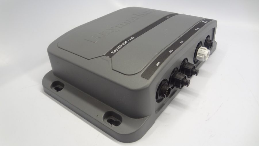 Raymarine E70088 Ray260 AIS TRANSCEIVER ONLY for VHF Radio System ...