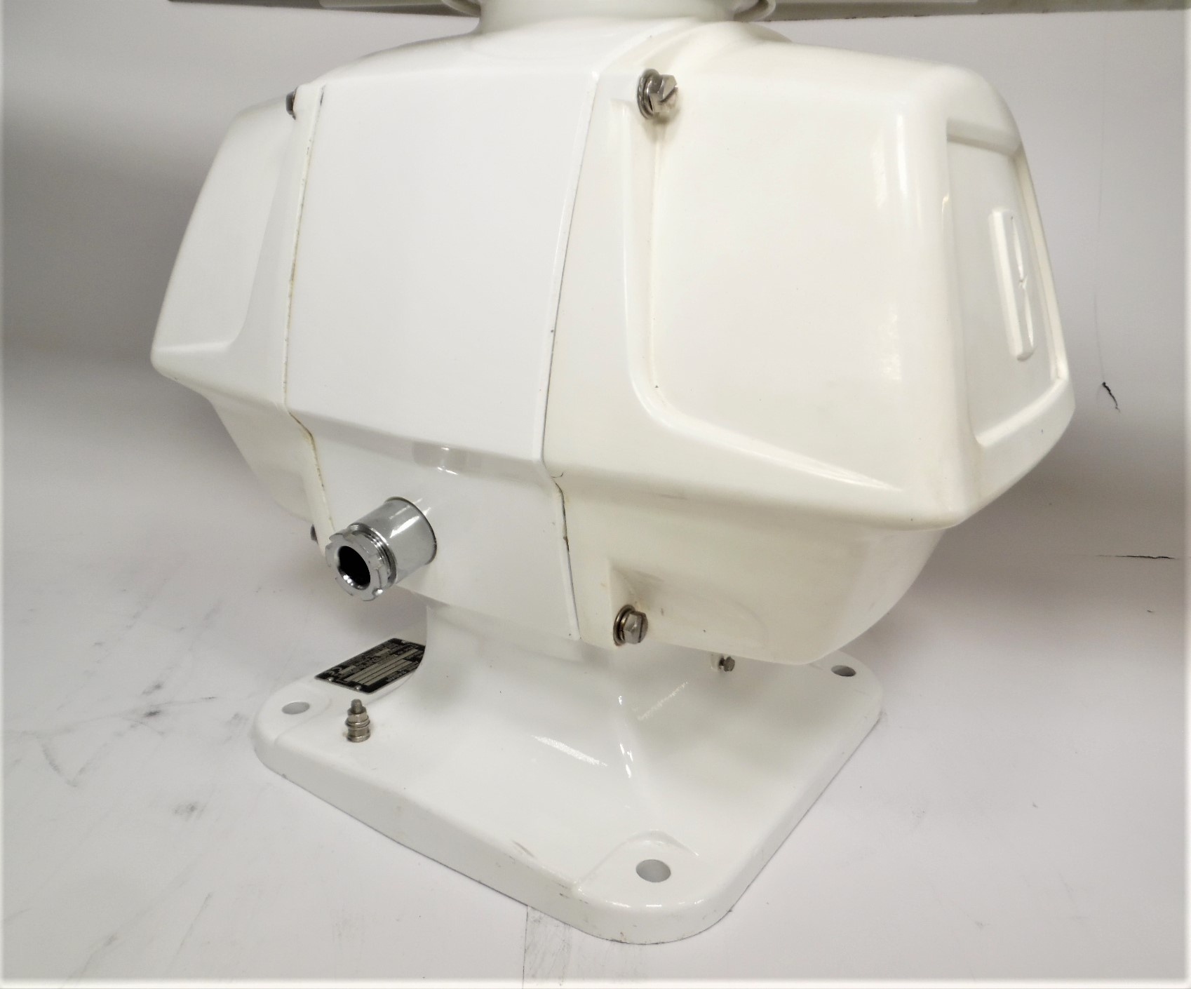 Furuno - FR-2115BB Commercial Grade Black Box 12KW Radar System Tested ...