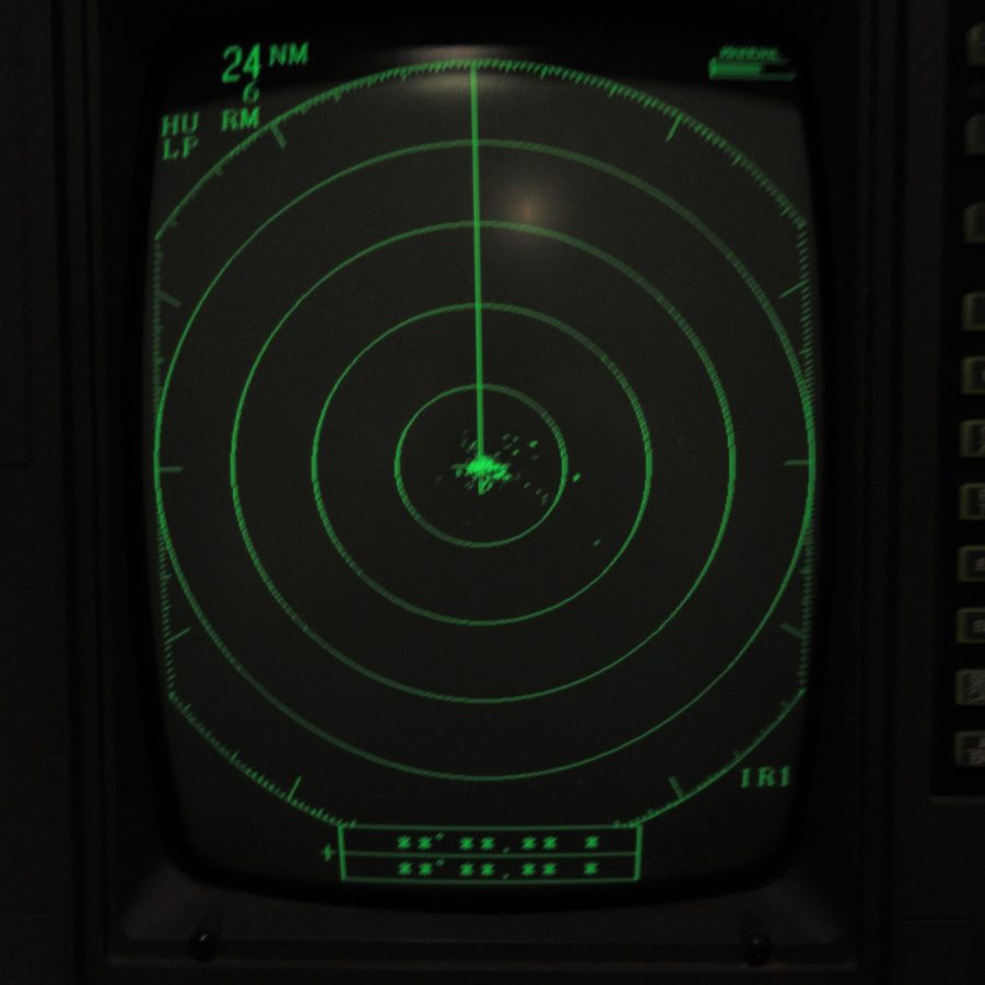 Furuno FR-7112 / RDP-122 12" CRT Radar Display *Tested* - Max Marine ...