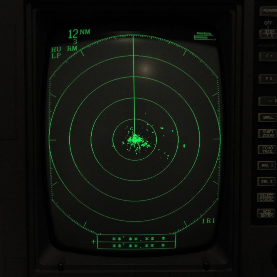 Furuno FR-7112 / RDP-122 12" CRT Radar Display *Tested* - Max Marine ...