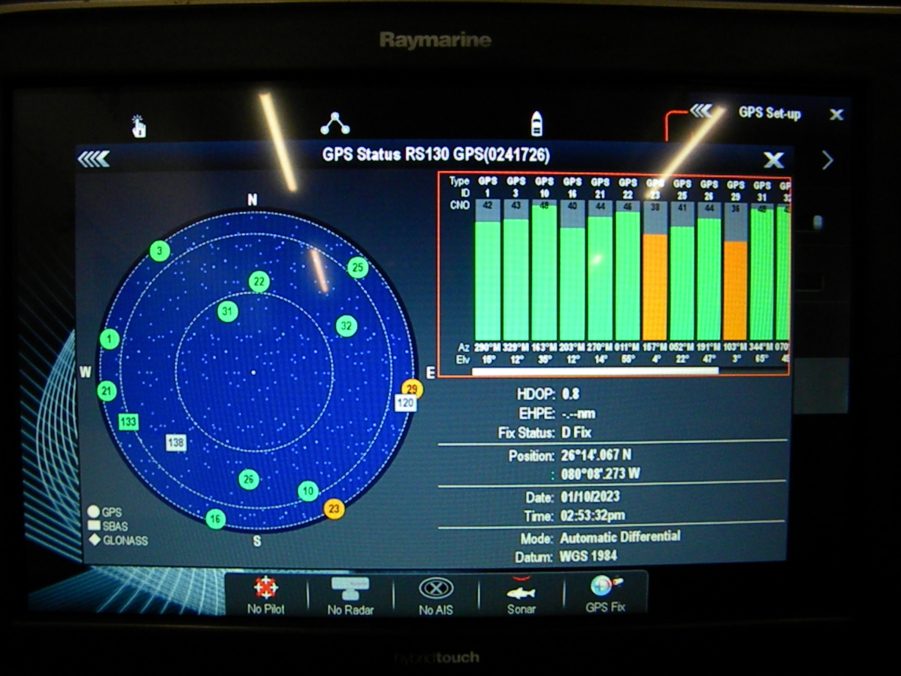 Raymarine e165 15.4" HybridTouch MFD Display -E70025 -90 Day Warranty ...