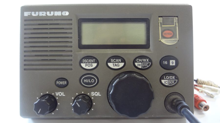 FURUNO FM-3000 Marine Commercial VHF RadioTelephone Transceiver w/ Mic ...