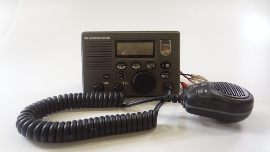 FURUNO FM-3000 Marine Commercial VHF RadioTelephone Transceiver w/ Mic ...
