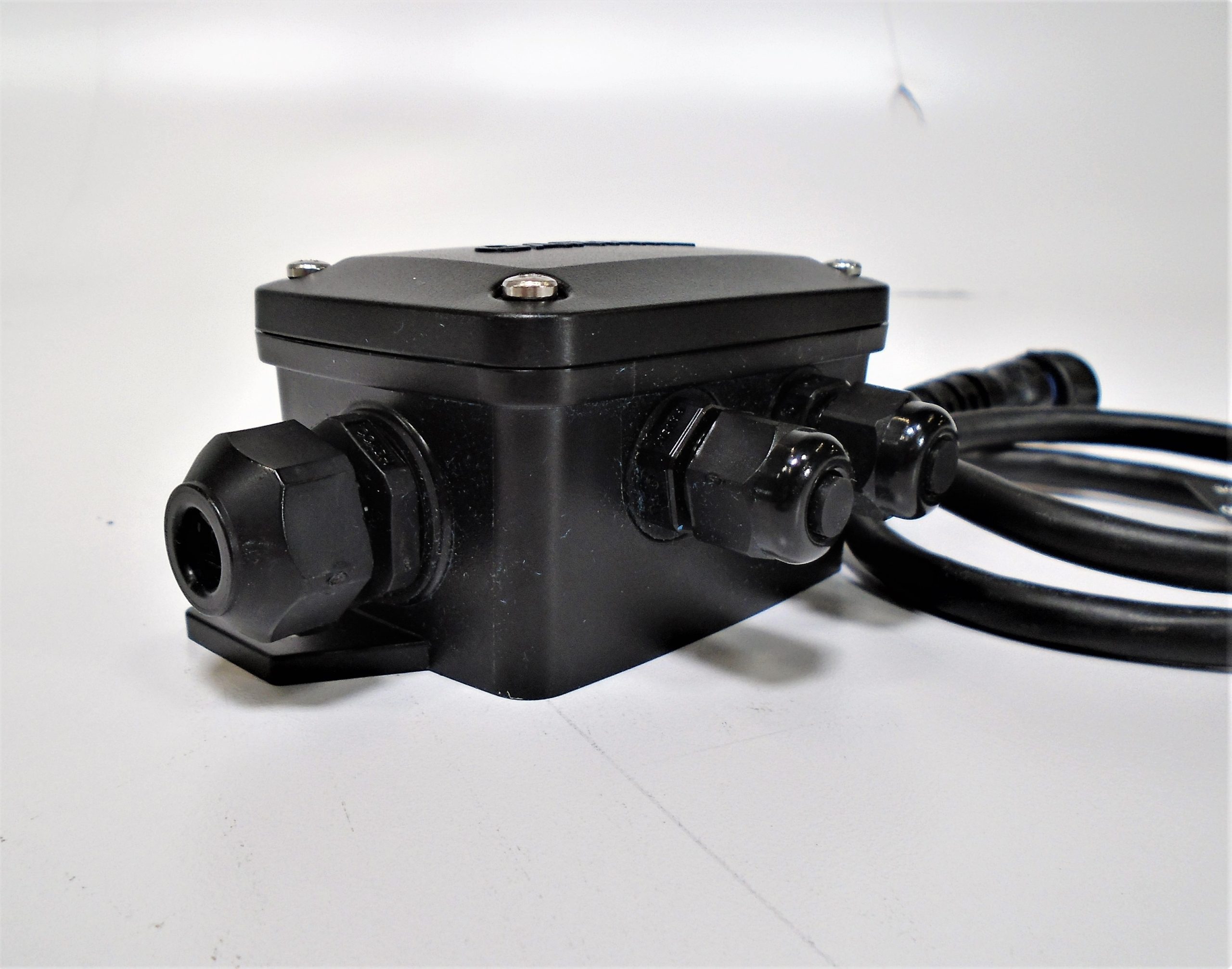 Garmin (010-11613-00) 8-pin Female to Wire Block Adapter for GSD-24 ...