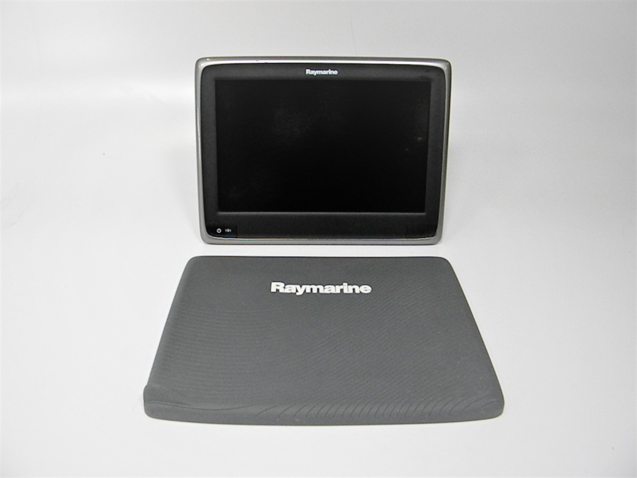 Raymarine a128 12" Touchscreen MFD w/Sun Cover E70237 TESTED – 90 Day ...