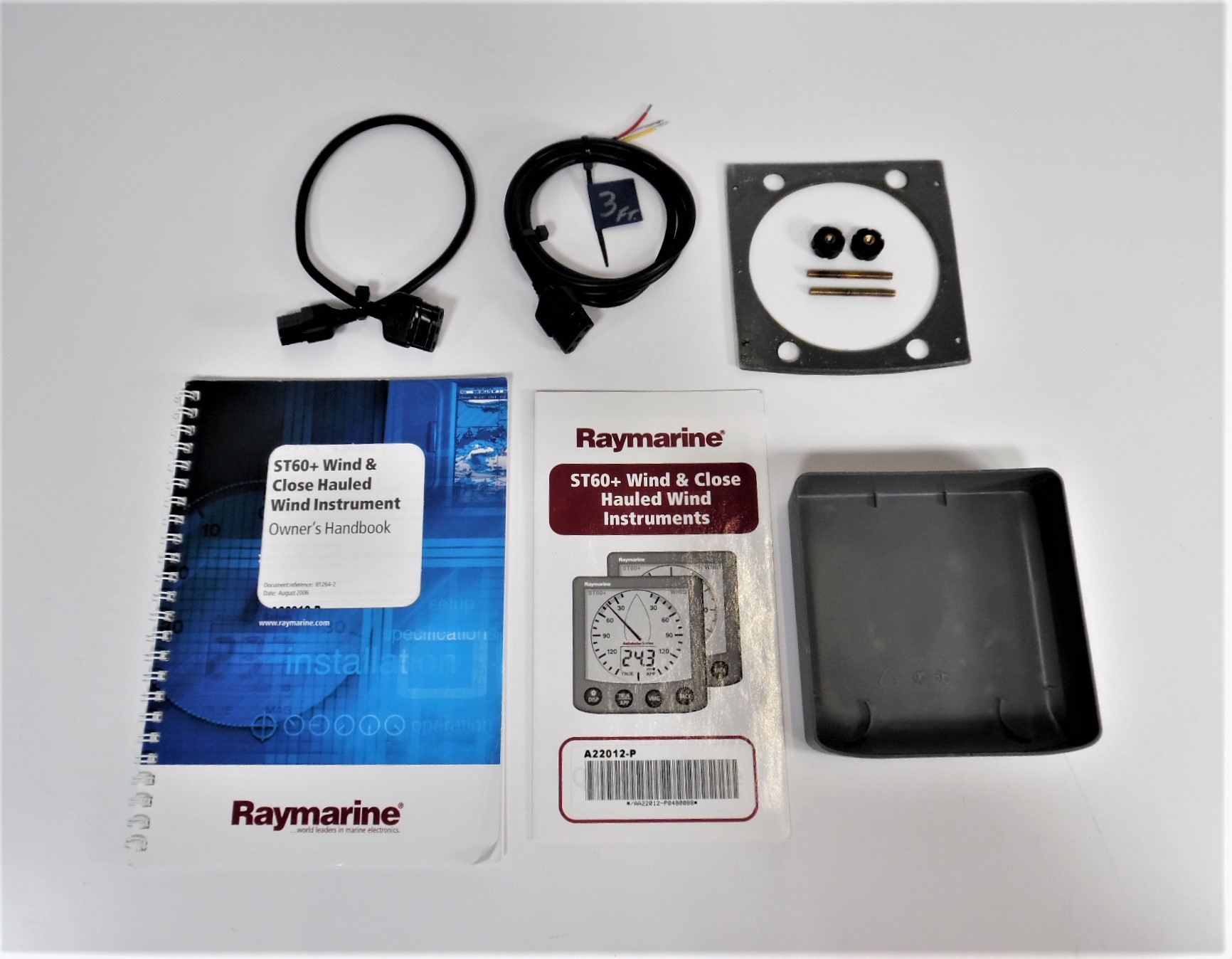 Raymarine ST60+ Wind Instrument Display Head w/ Accessories ~ A22012-P ...