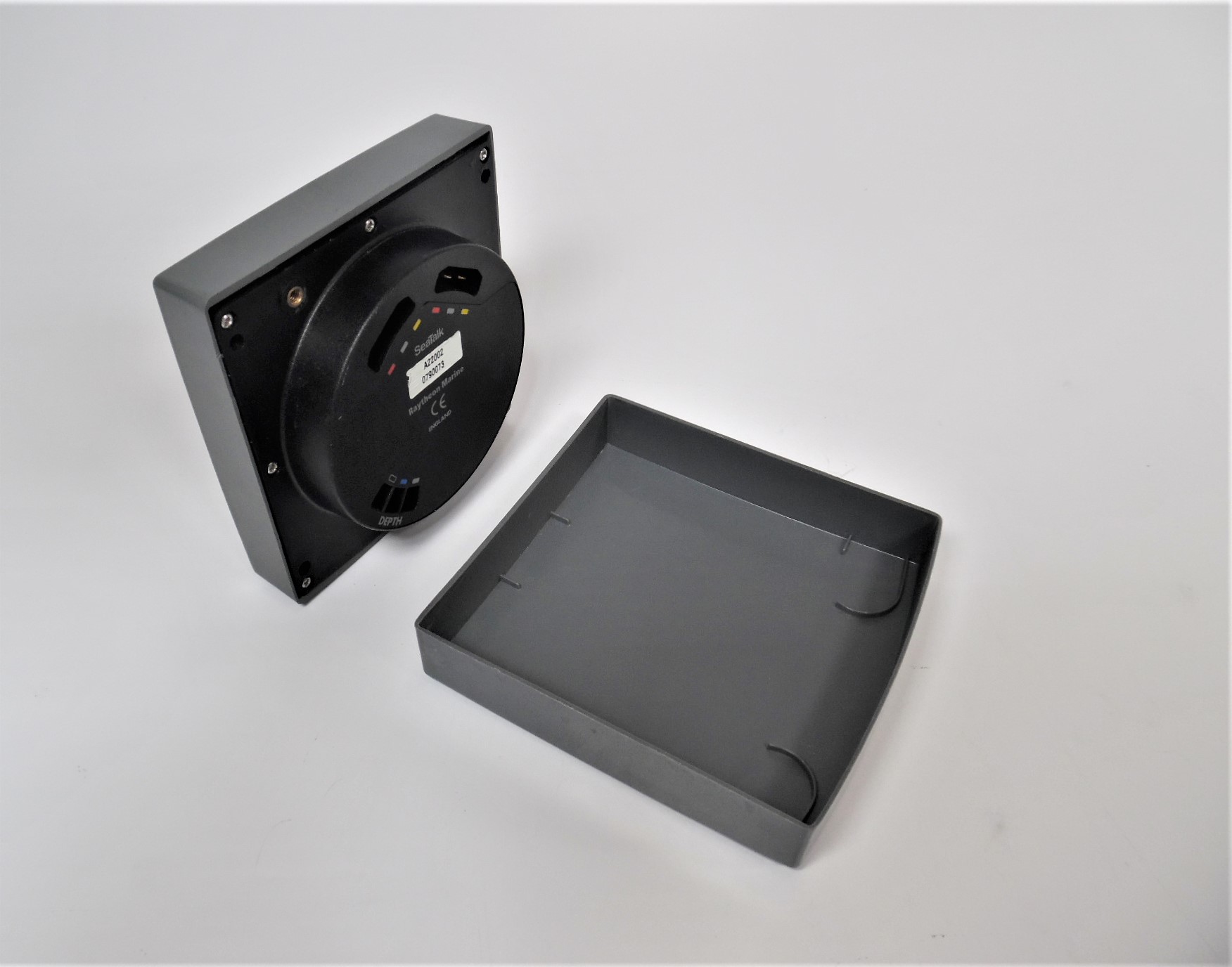 Raytheon ST60 Depth Instrument w/ Sun Cover - A22002 - TESTED ~ 90 Day ...