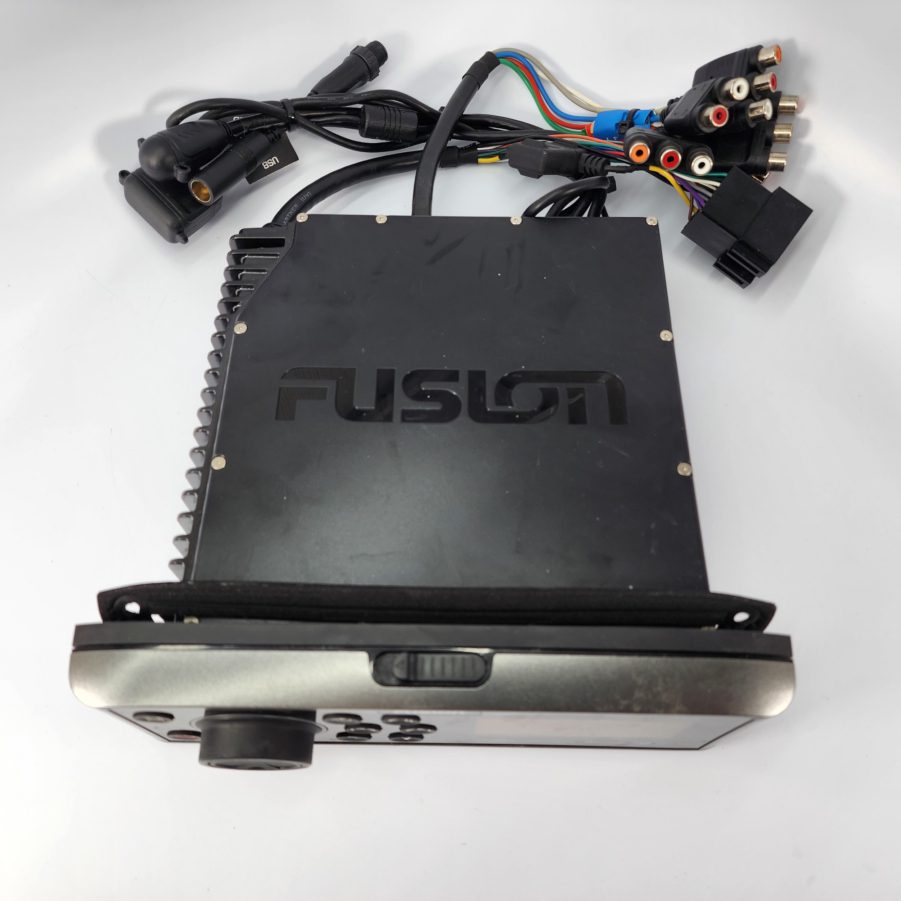 Fusion - MS-UD650 Marine Entertainment System with Uni-Dock - TESTED ...
