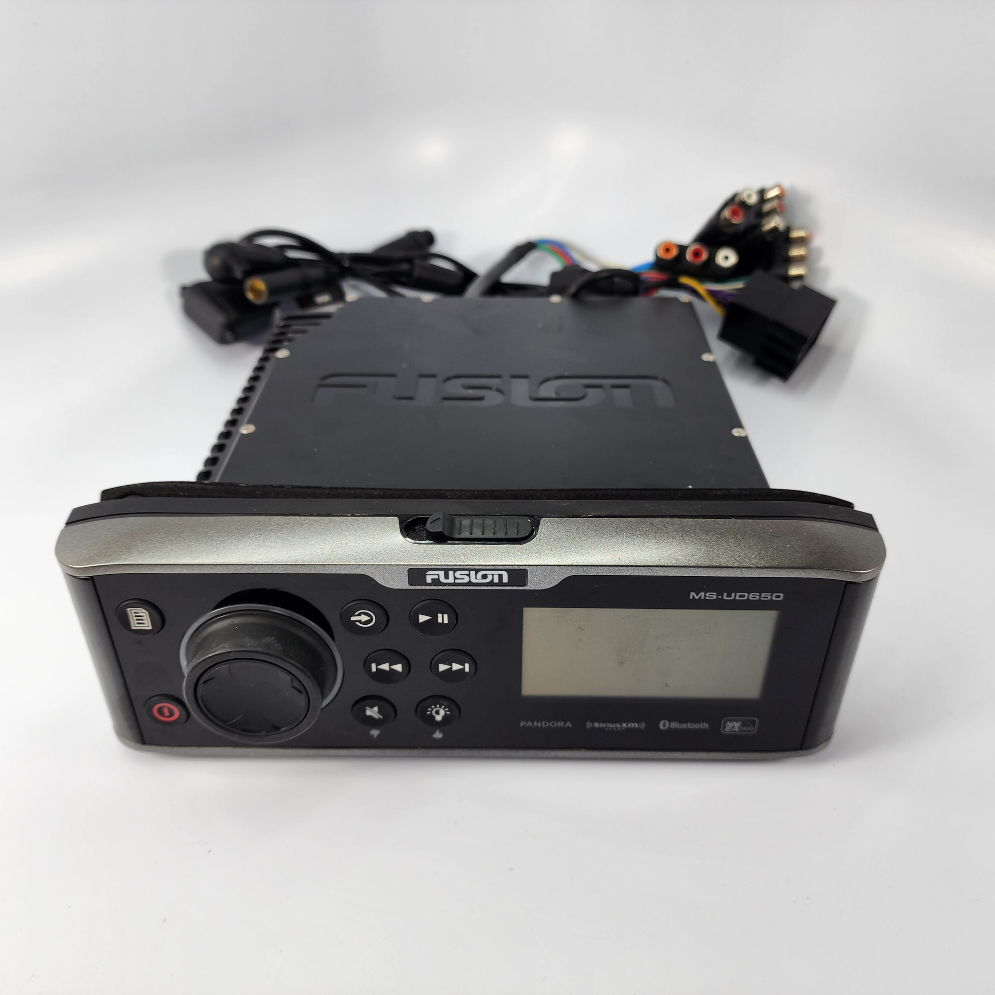 Fusion - MS-UD650 Marine Entertainment System with Uni-Dock - TESTED ...