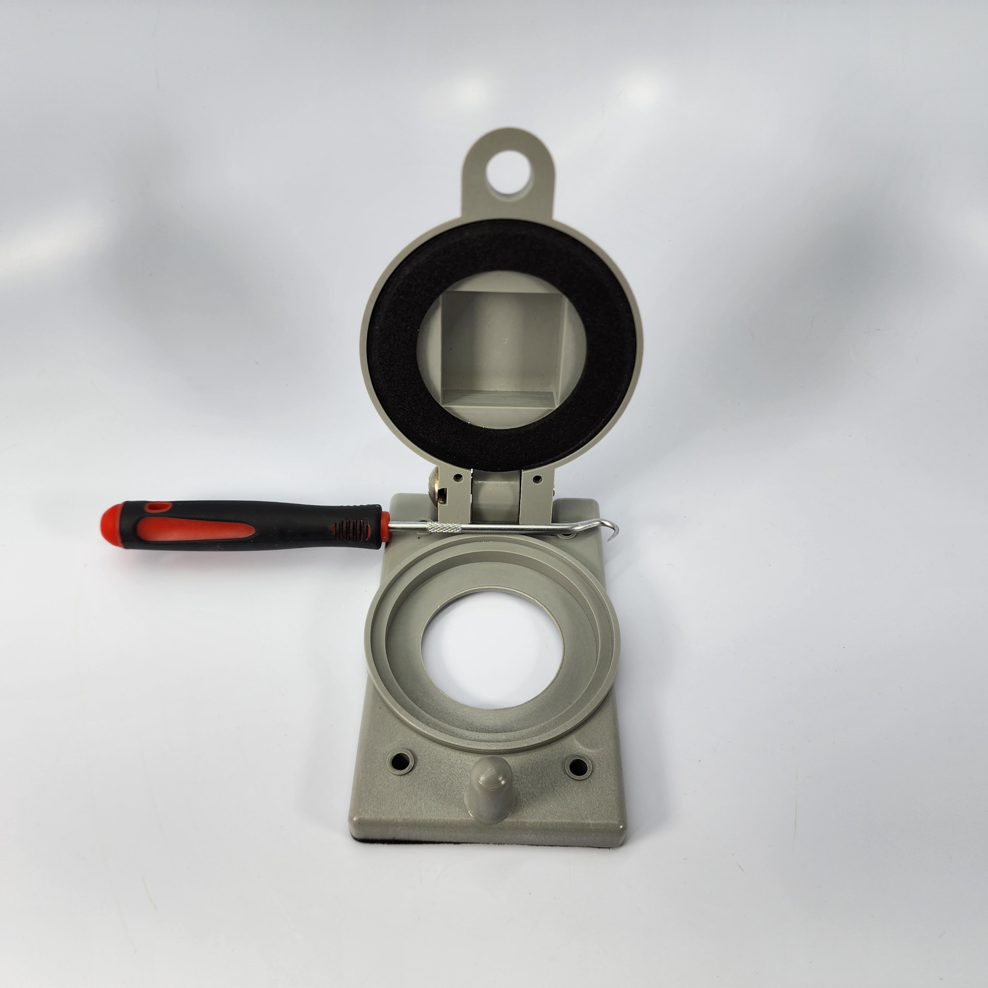 Seatech Electrical Flip Lid Receptacle Cover 30A 120V 60HZ - Gray - Max ...