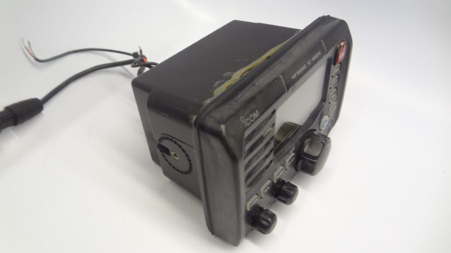 Icom IC-M504 Submersible Marine Fixed Mount VHF Radio Transceiver Unit ...