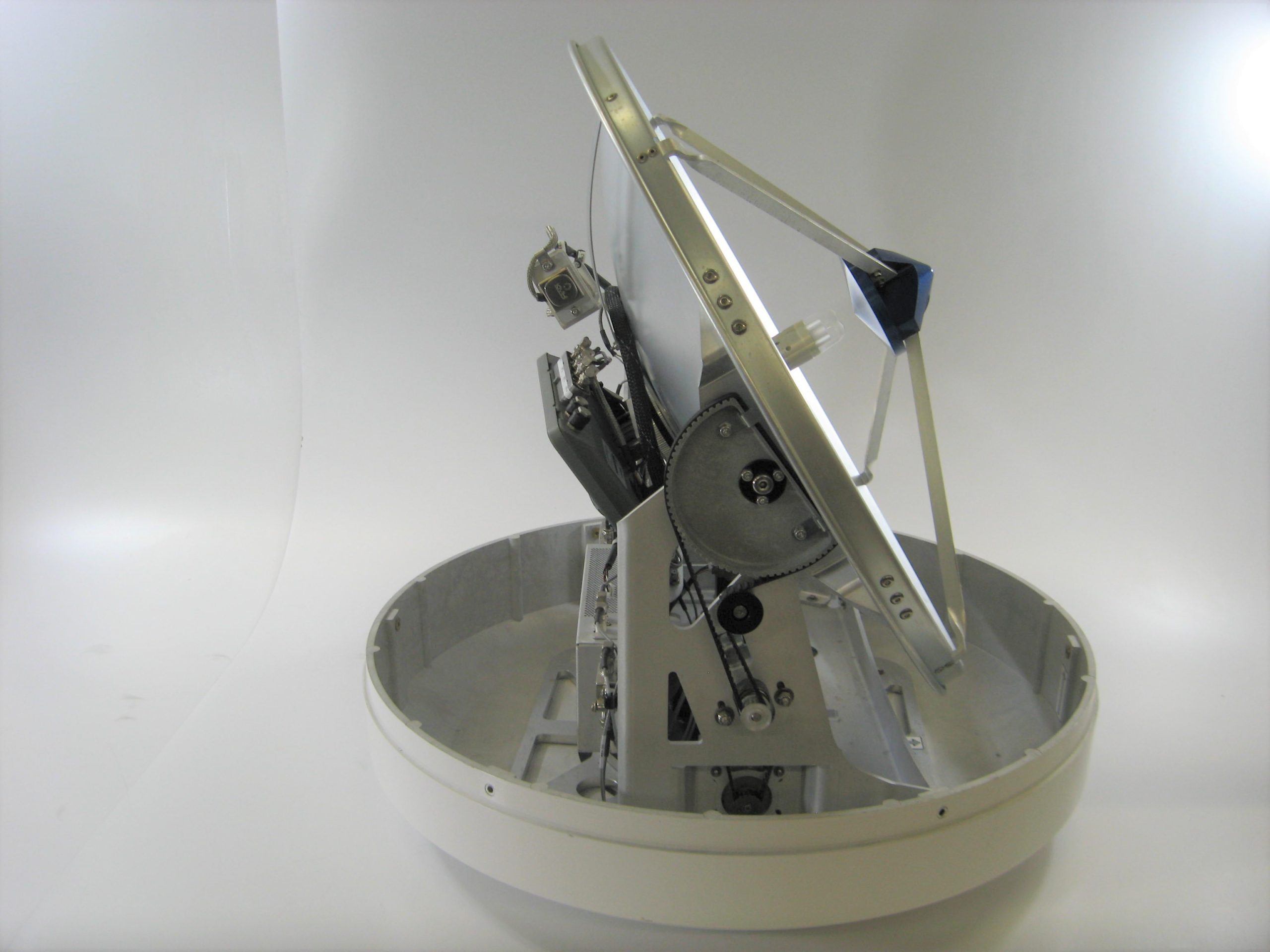 KVH Tracvision UHD 7 Complete Working for DirecTV HD and UHD Tested!! W ...