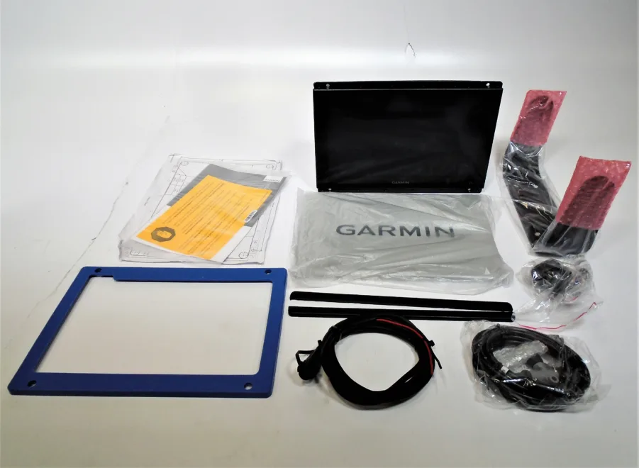 Garmin GPSmap BLEMISHED 8612 12" Touchscreen MFD Tested Good - Max ...
