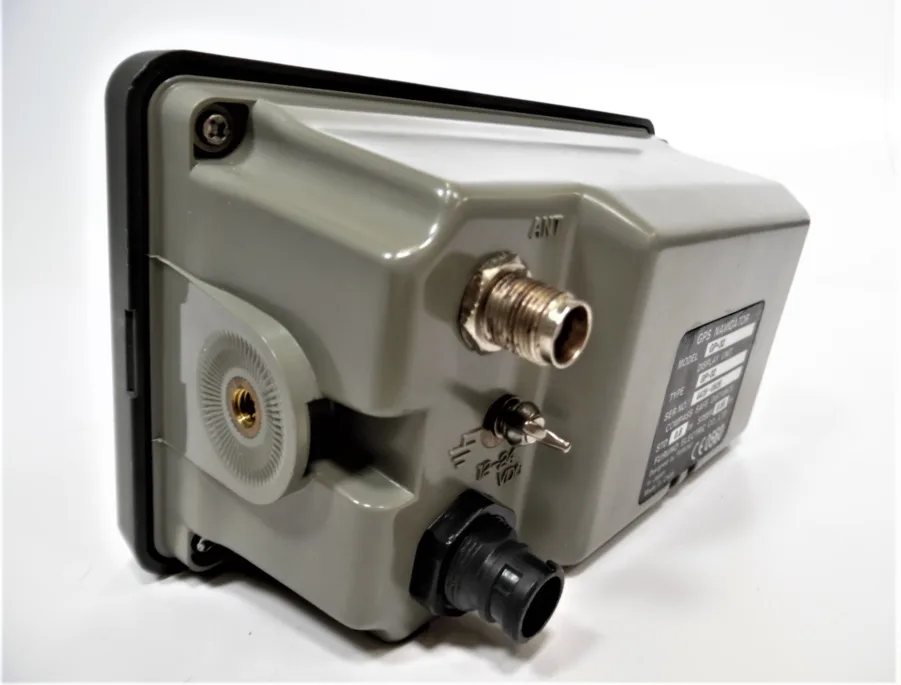 Furuno GP-32 GPS WAAS Navigator 3.5" Monochrome LCD Display *MME REFURB ...