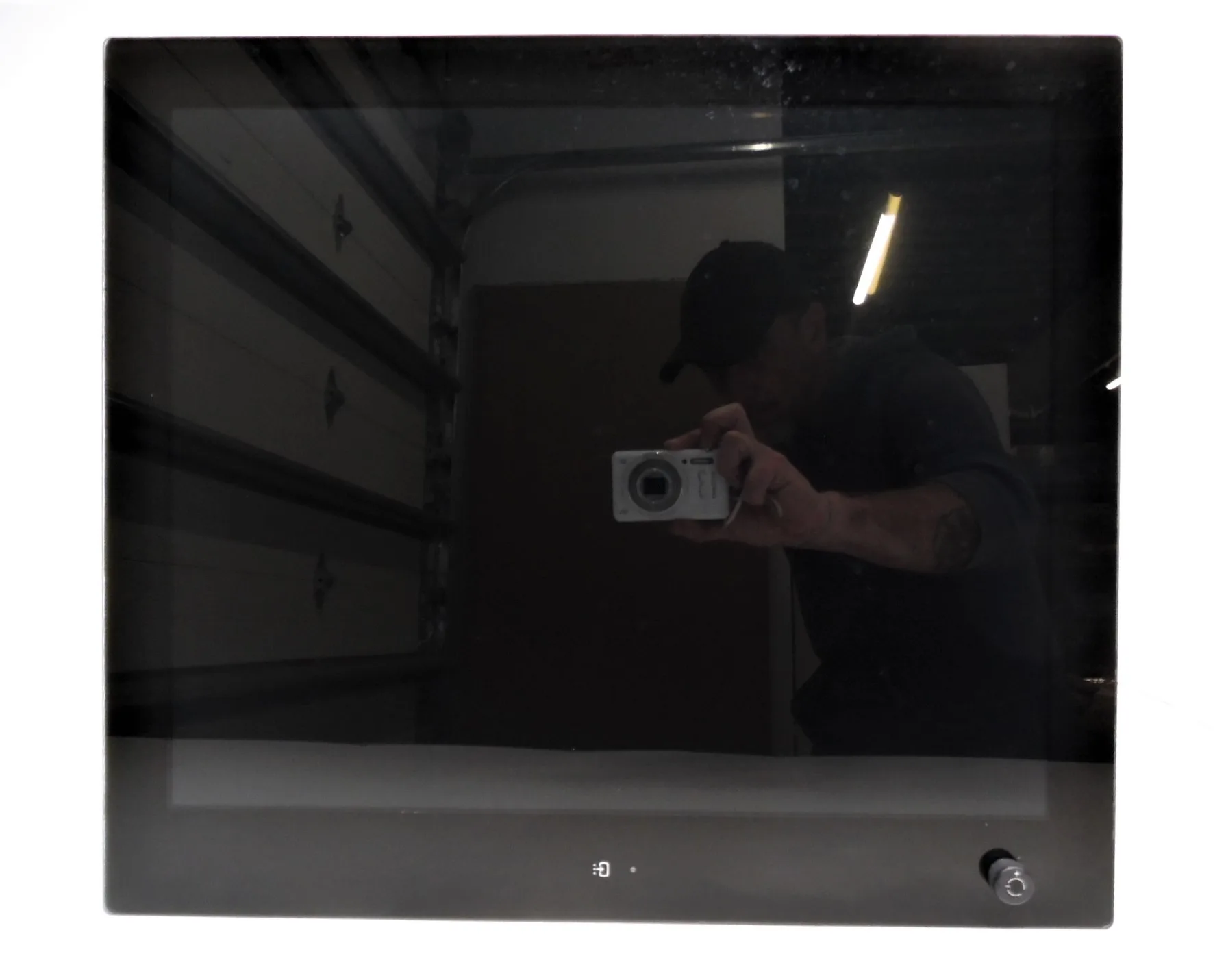 Seatronx SRT-19 19" Sunlight-Readable Touchscreen Monitor *Tested ...