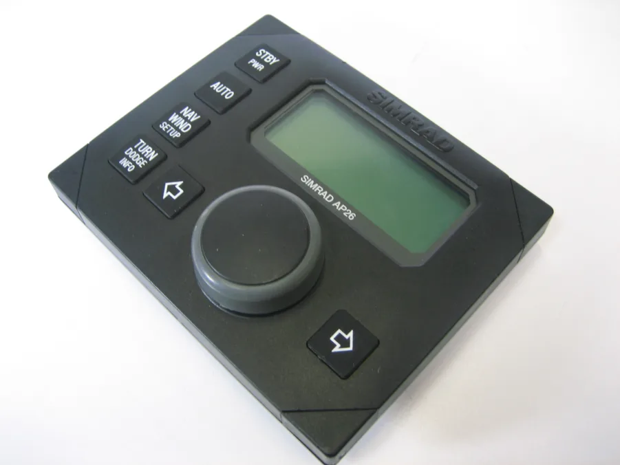 Simrad/AP26-Autopilot Control Head-22087910/Great Cond./90-DAY WARR ...