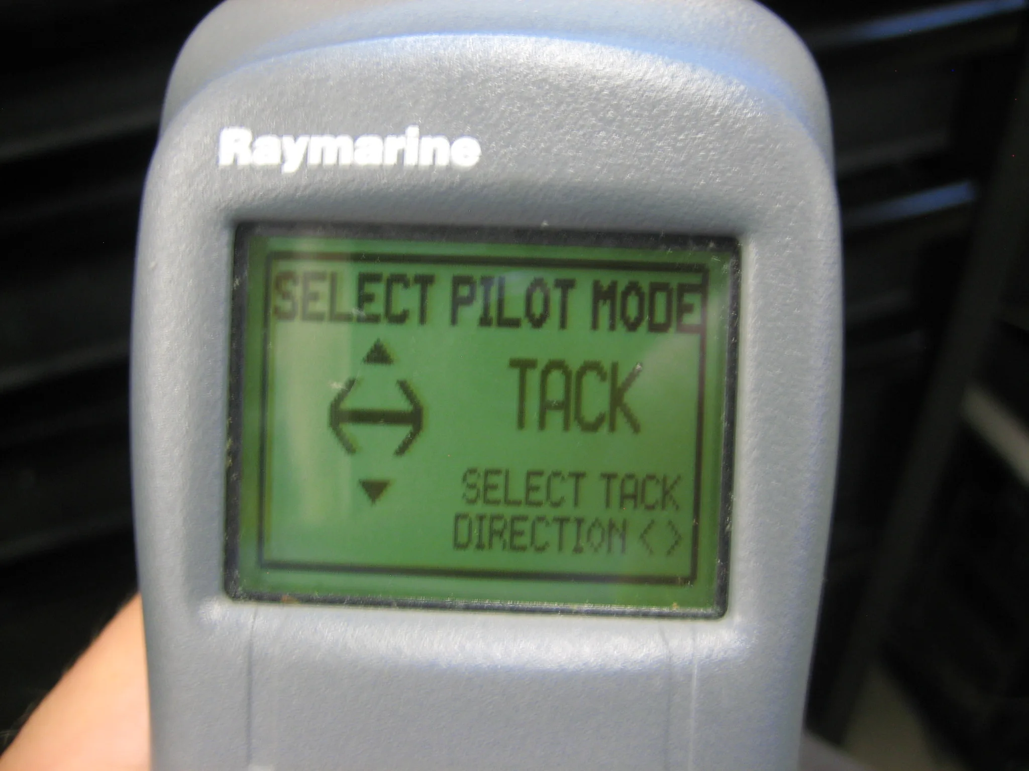 Raymarine SmartController Autopilot Wireless Remote E15023-W/RF Base ...