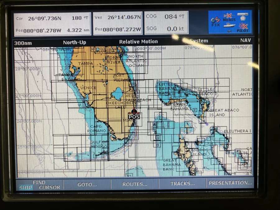 Raymarine C80 Classic Display + Bezel & SunCover ~ E02020 ~ NEW LCD ...