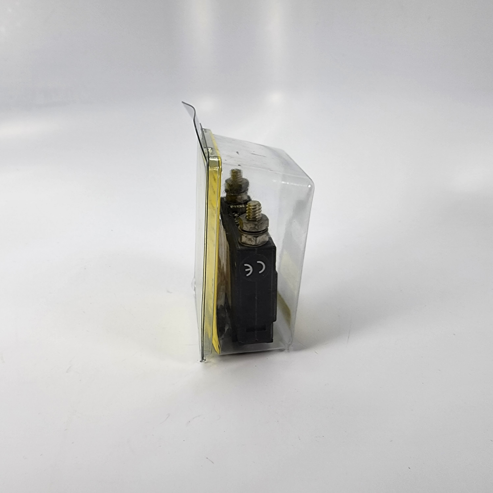 Blue Sea Systems 7549 C-Series Flat Rocker Circuit Breaker - Single ...