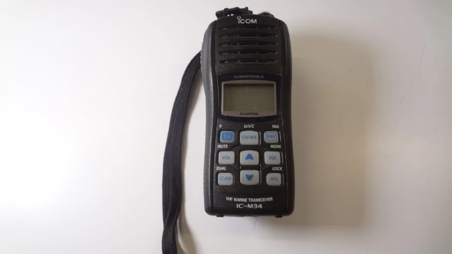 Icom IC-M34 Handheld Wireless Marine VHF Radios w/ Charger Units For Parts Only - Max Marine ...