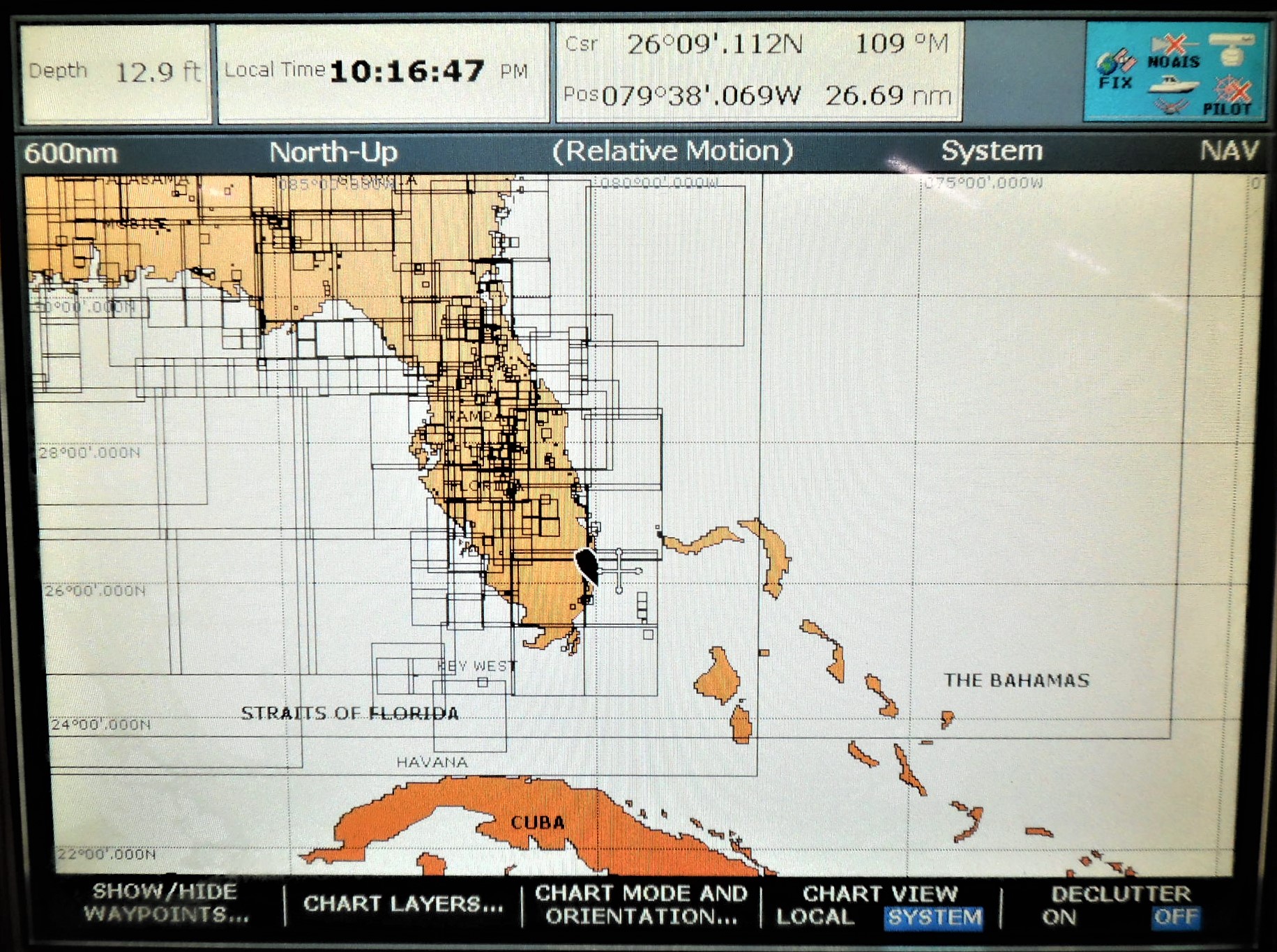 Raymarine E120 Classic Display - E02013 - w/ Bezel and Sun Cover ...