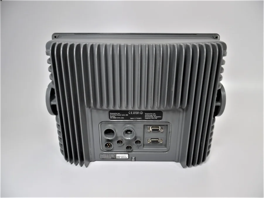 Raymarine E120 Classic Display - E02013 - with Bezel & Sun Cover ...