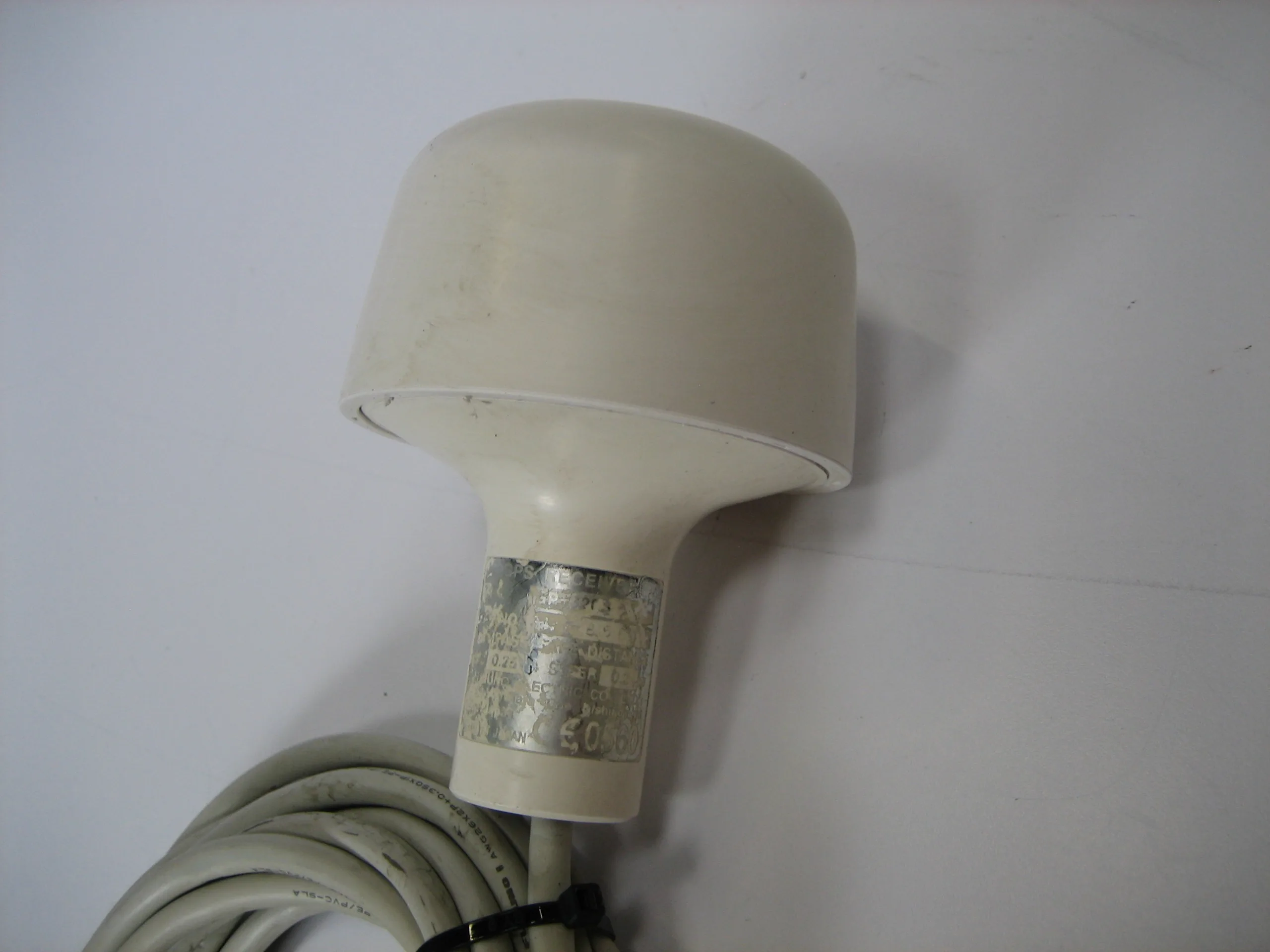 Furuno GP-320B GPS ANTENNA FOR Navnet VX1 VX2 3D ~ TESTED! - Max Marine ...